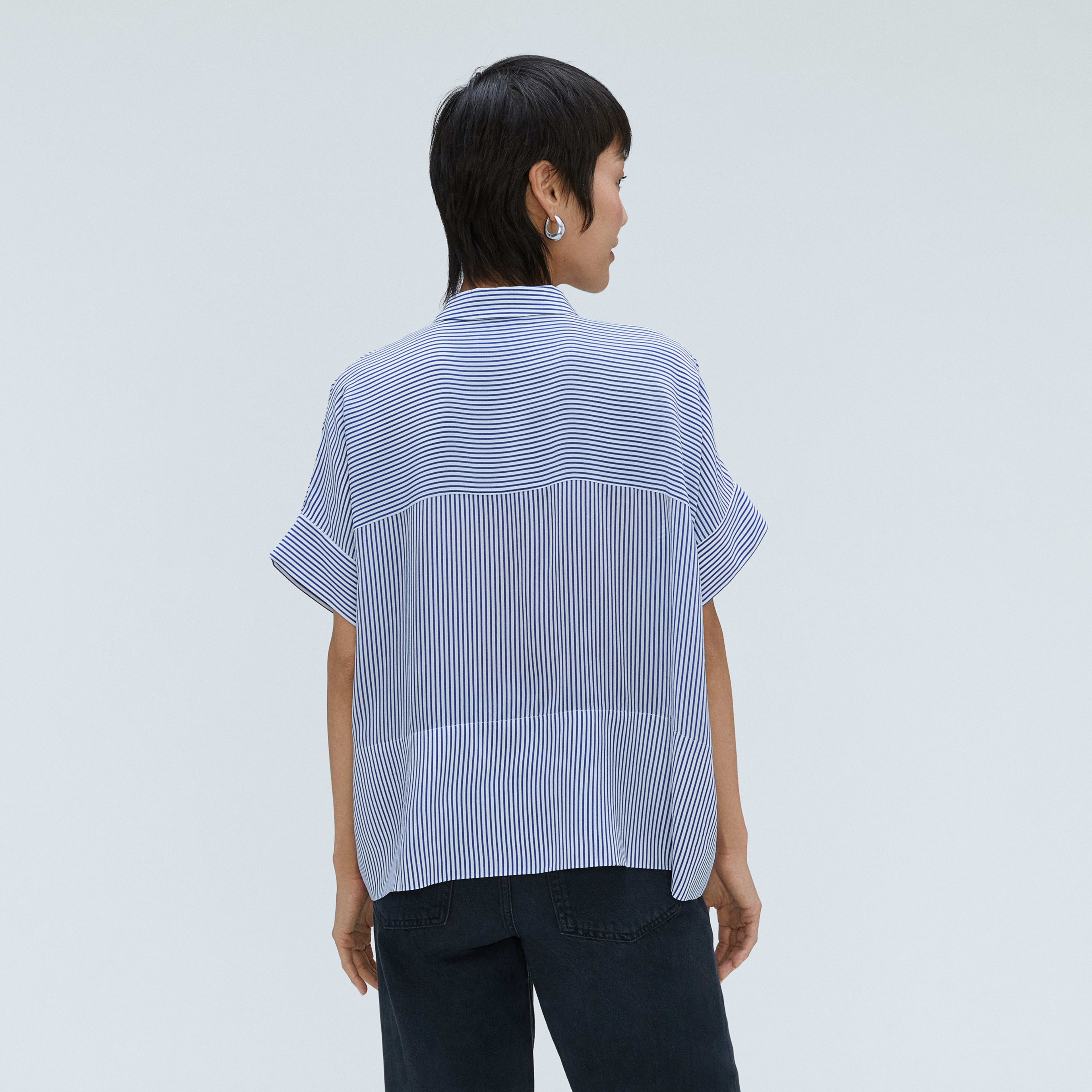 The Clean Silk Short-Sleeve Square Shirt Blue / White – Everlane