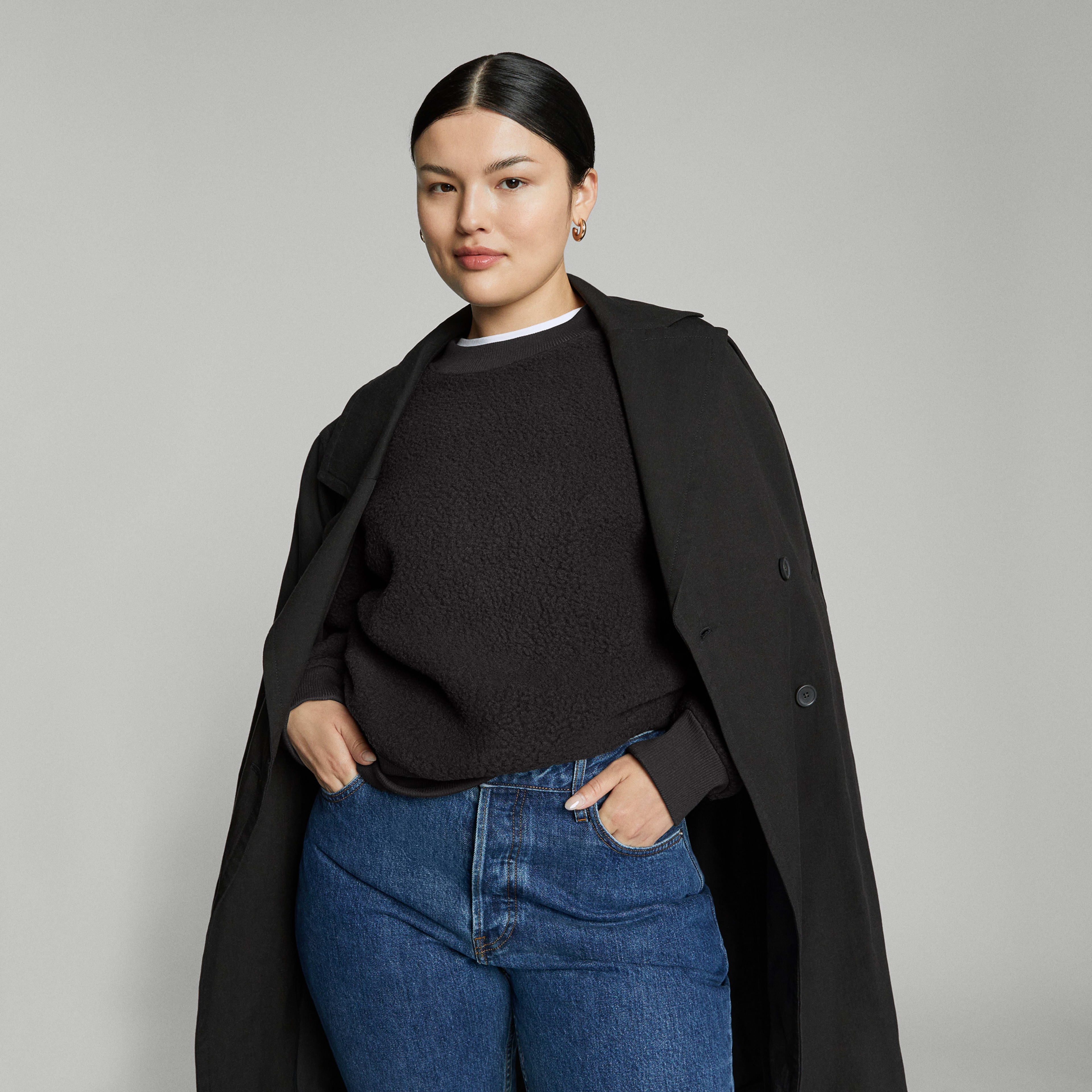 The ReNew Teddy Oversized Crew Black – Everlane