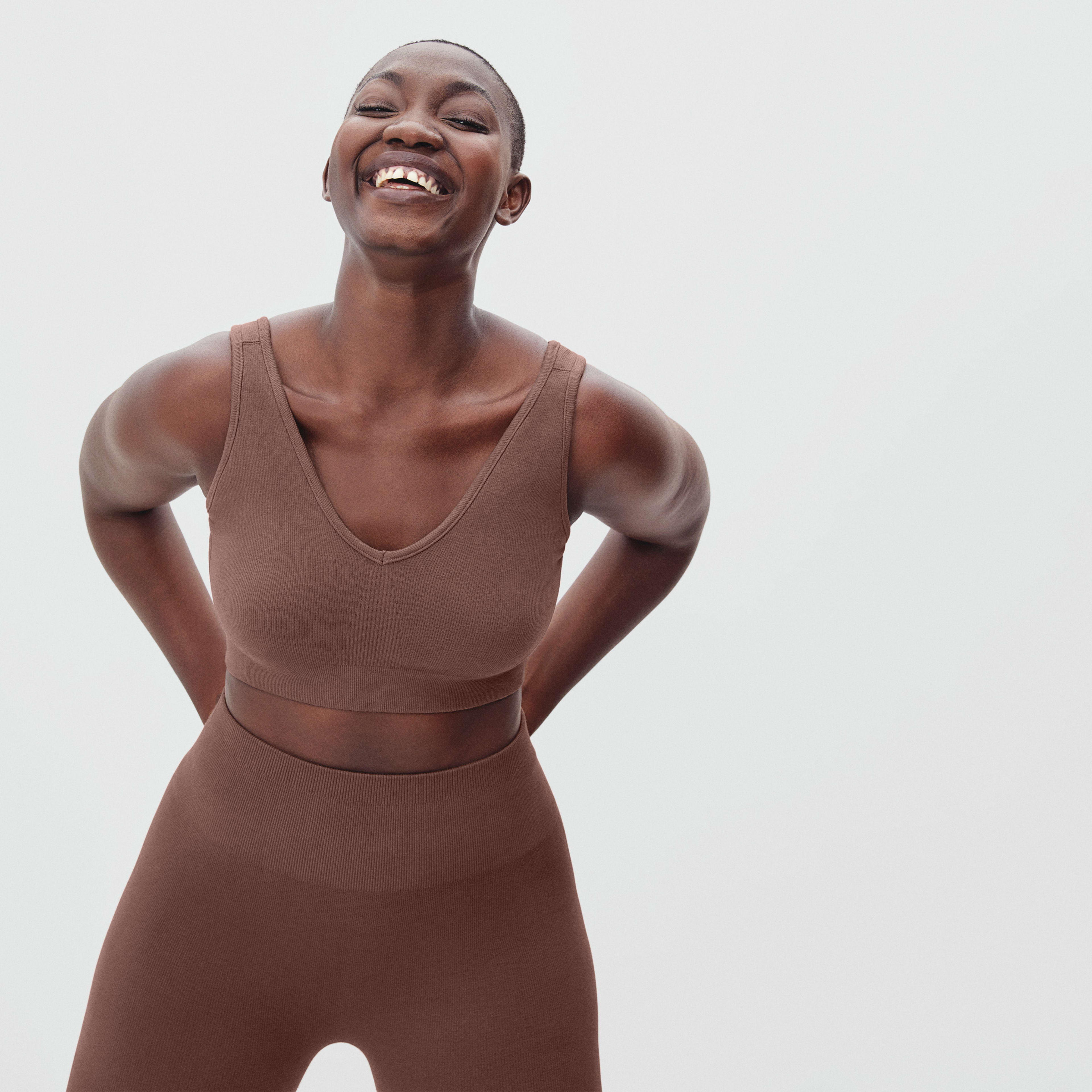 The Seamless Bra Acorn – Everlane