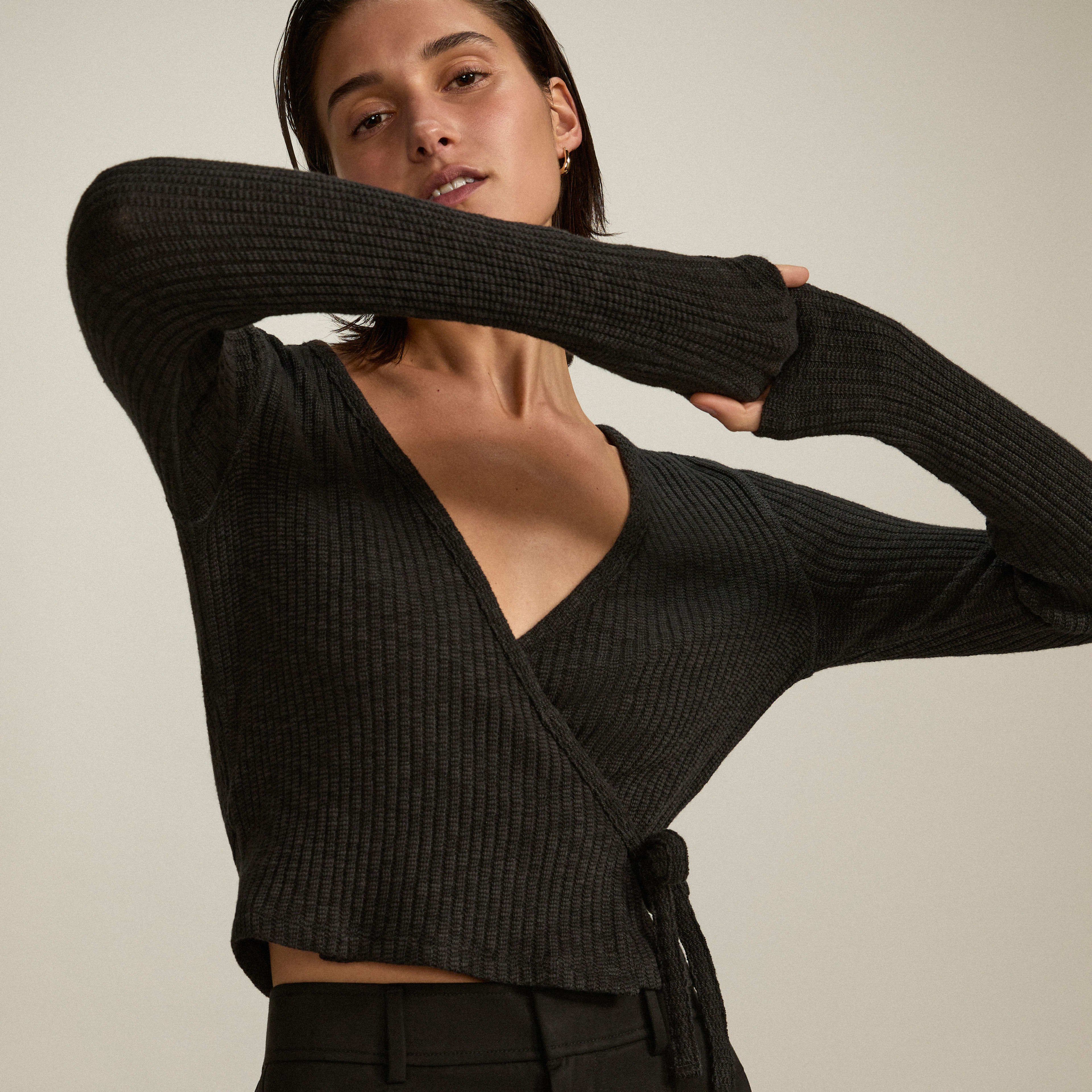 The Rib-Knit Wrap Top Black – Everlane