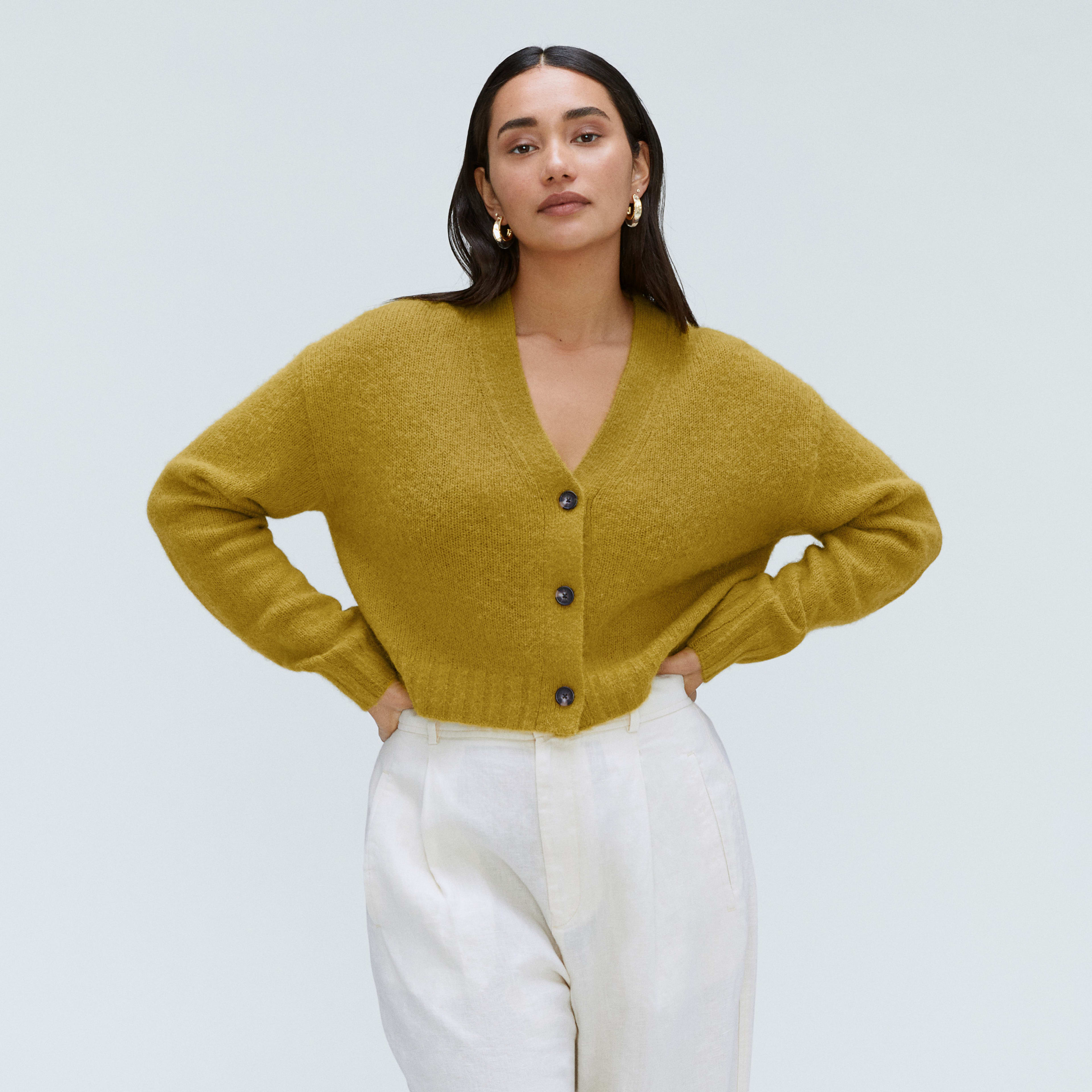 The Alpaca V-Neck Cropped Cardigan Golden Palm – Everlane