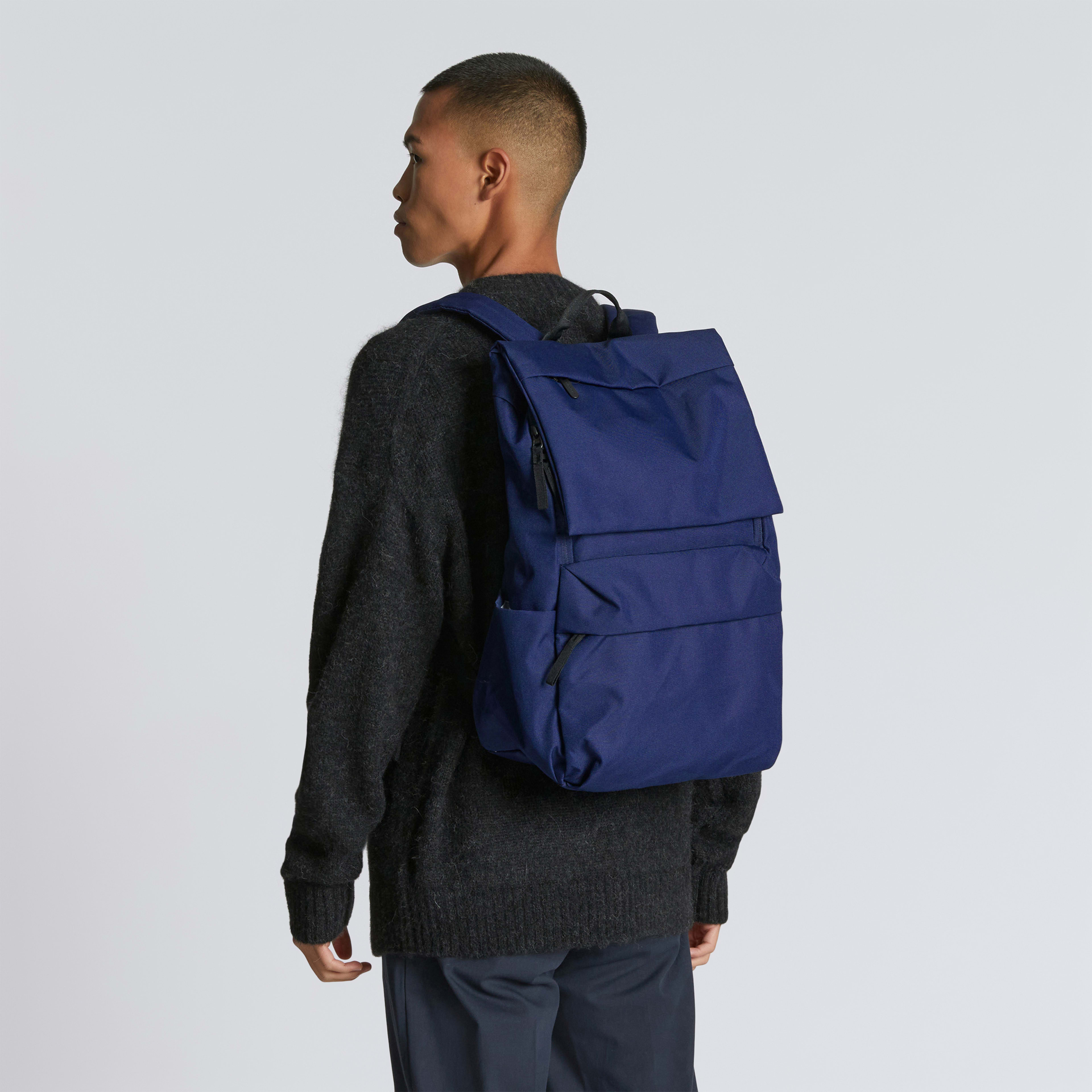 The ReNew Transit Backpack Ocean Cavern – Everlane