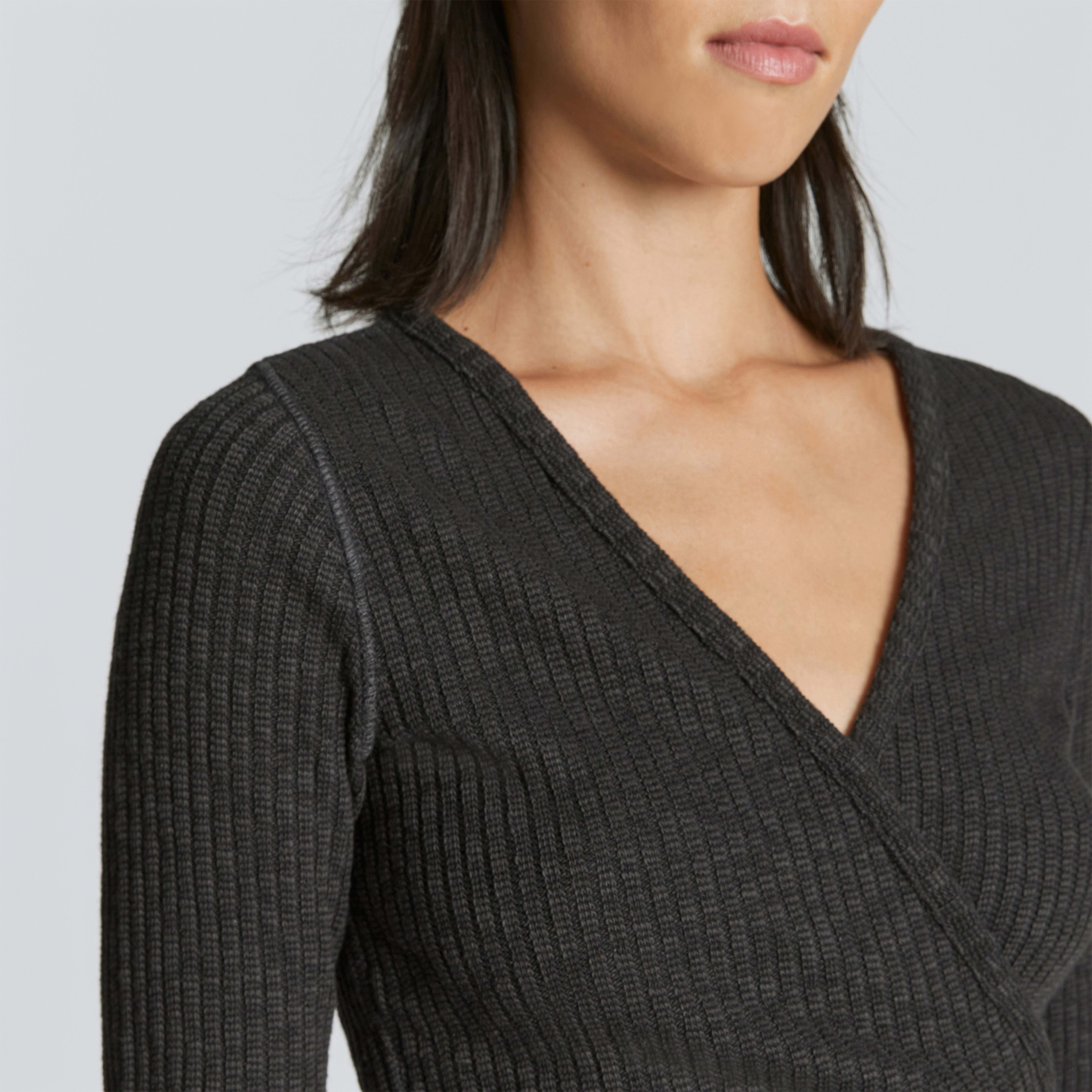 The Rib-Knit Wrap Top Black – Everlane