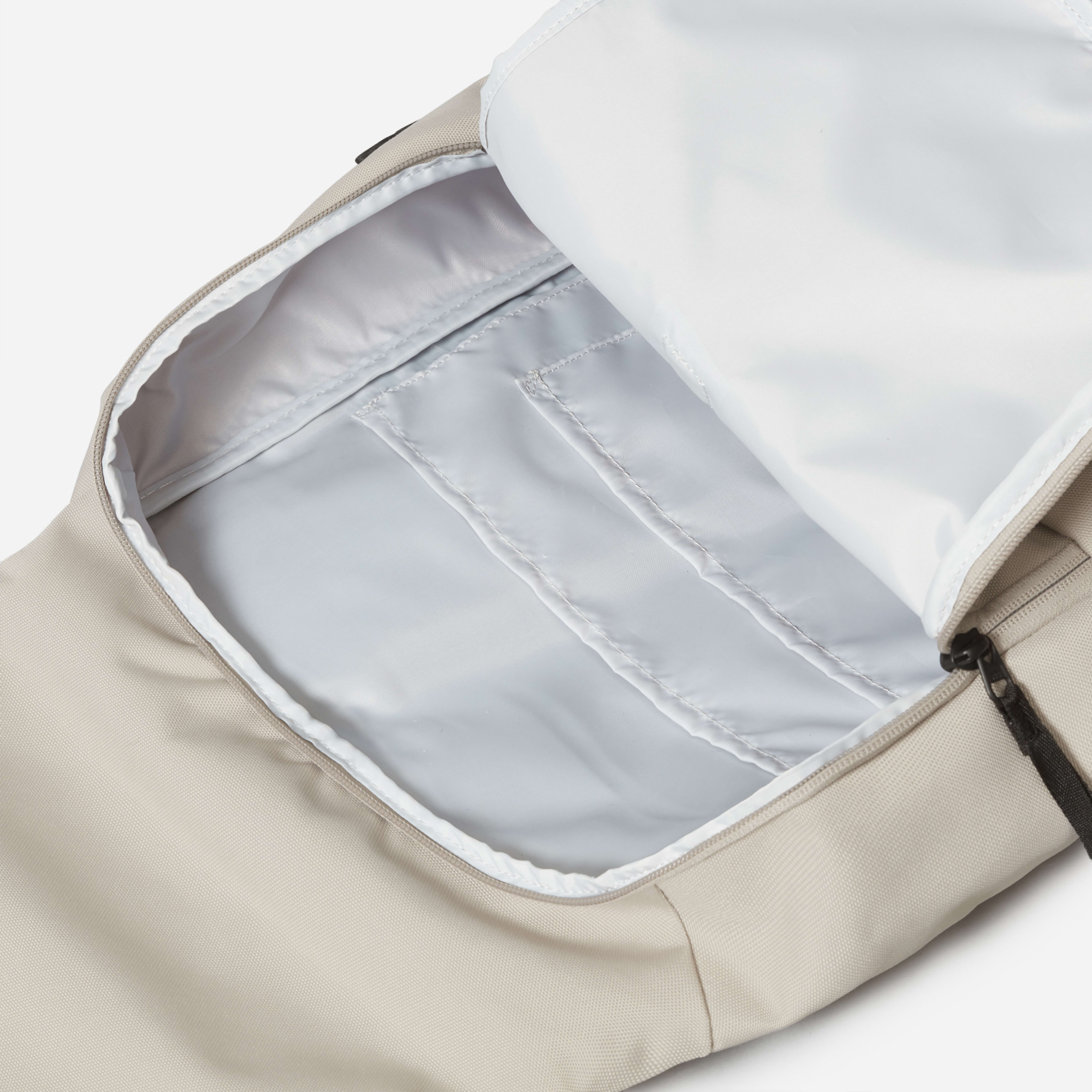 The ReNew Transit Backpack Warm Quartz – Everlane