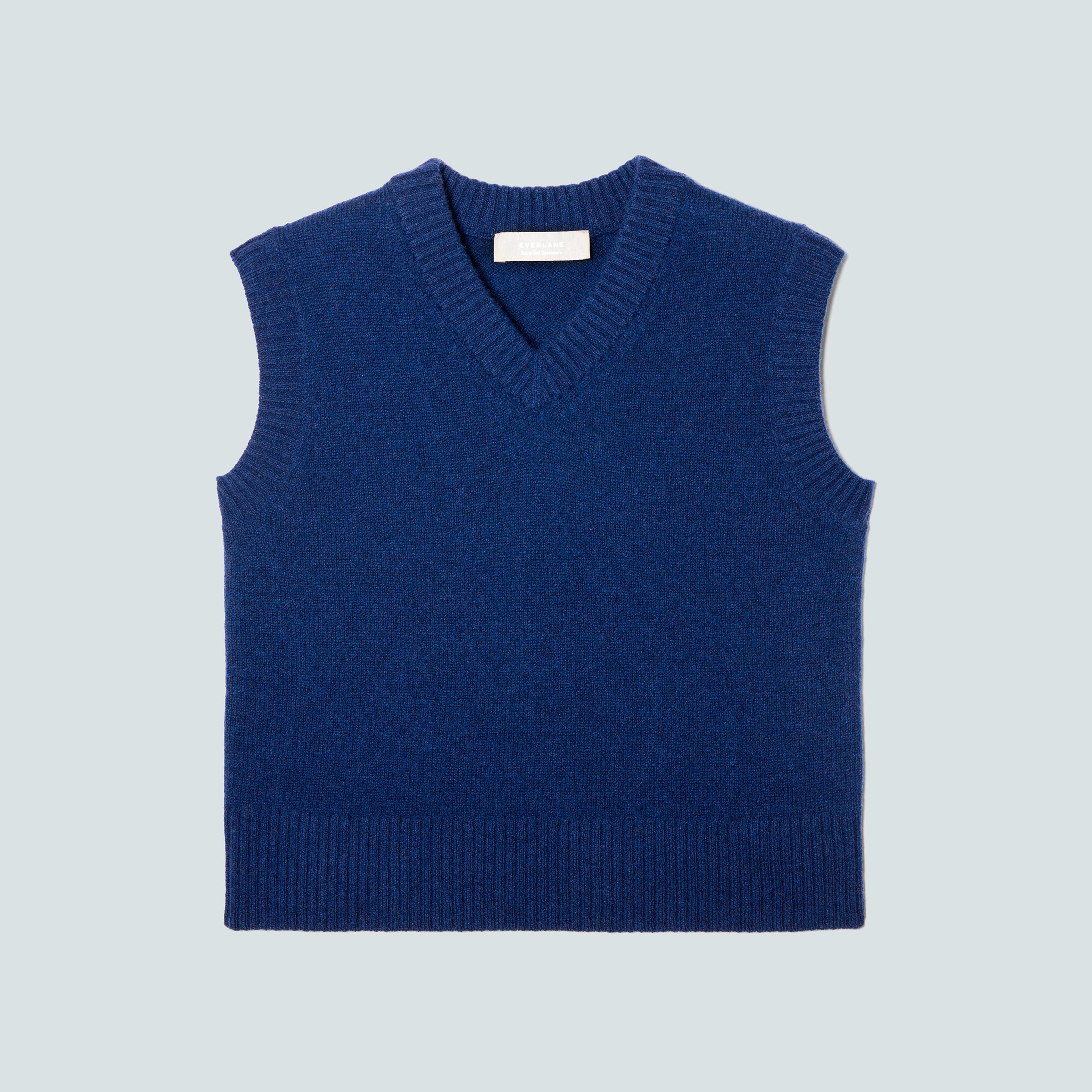 The Cashmere Vest Bright Navy – Everlane