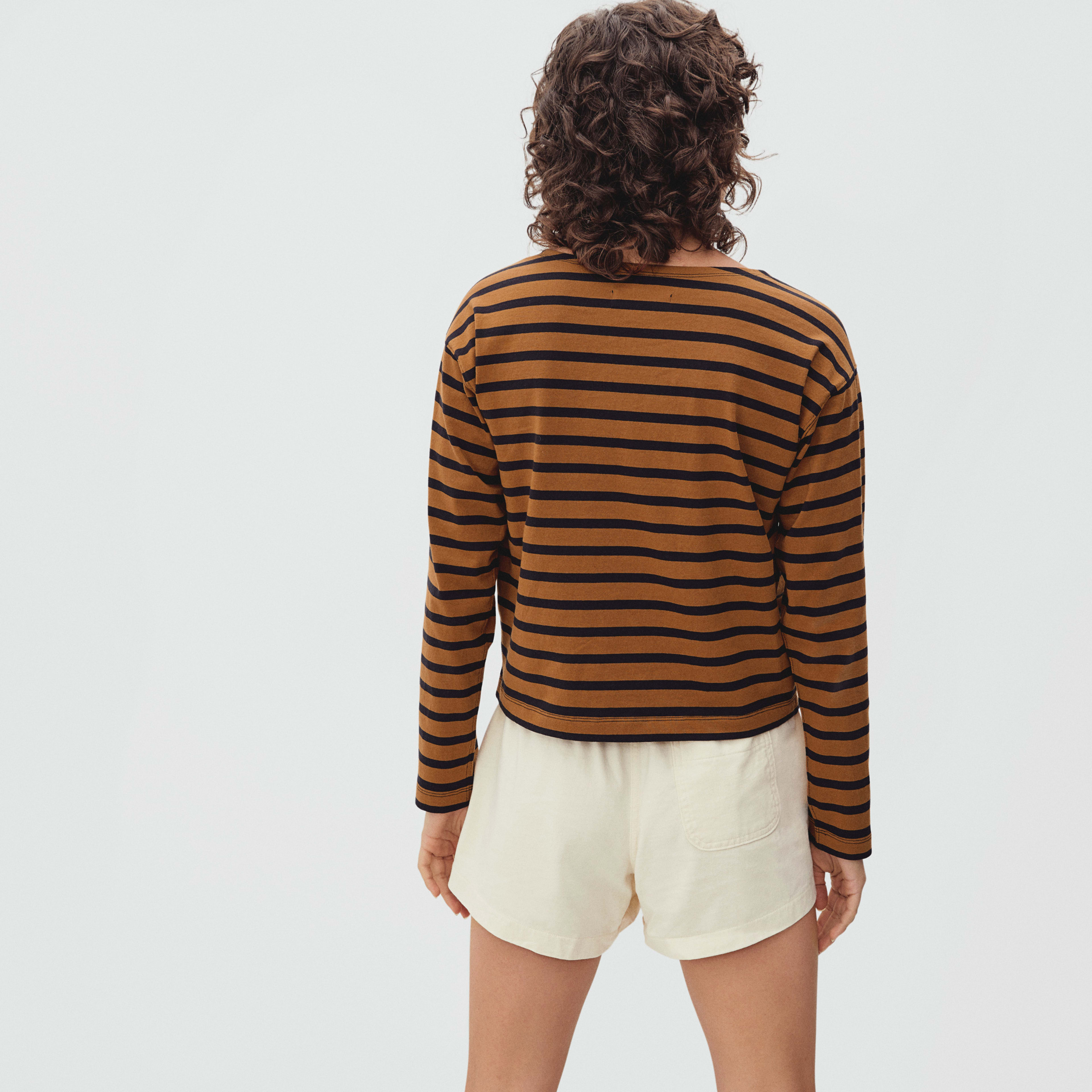 The Modern Breton Tee Toasted Almond / Black – Everlane