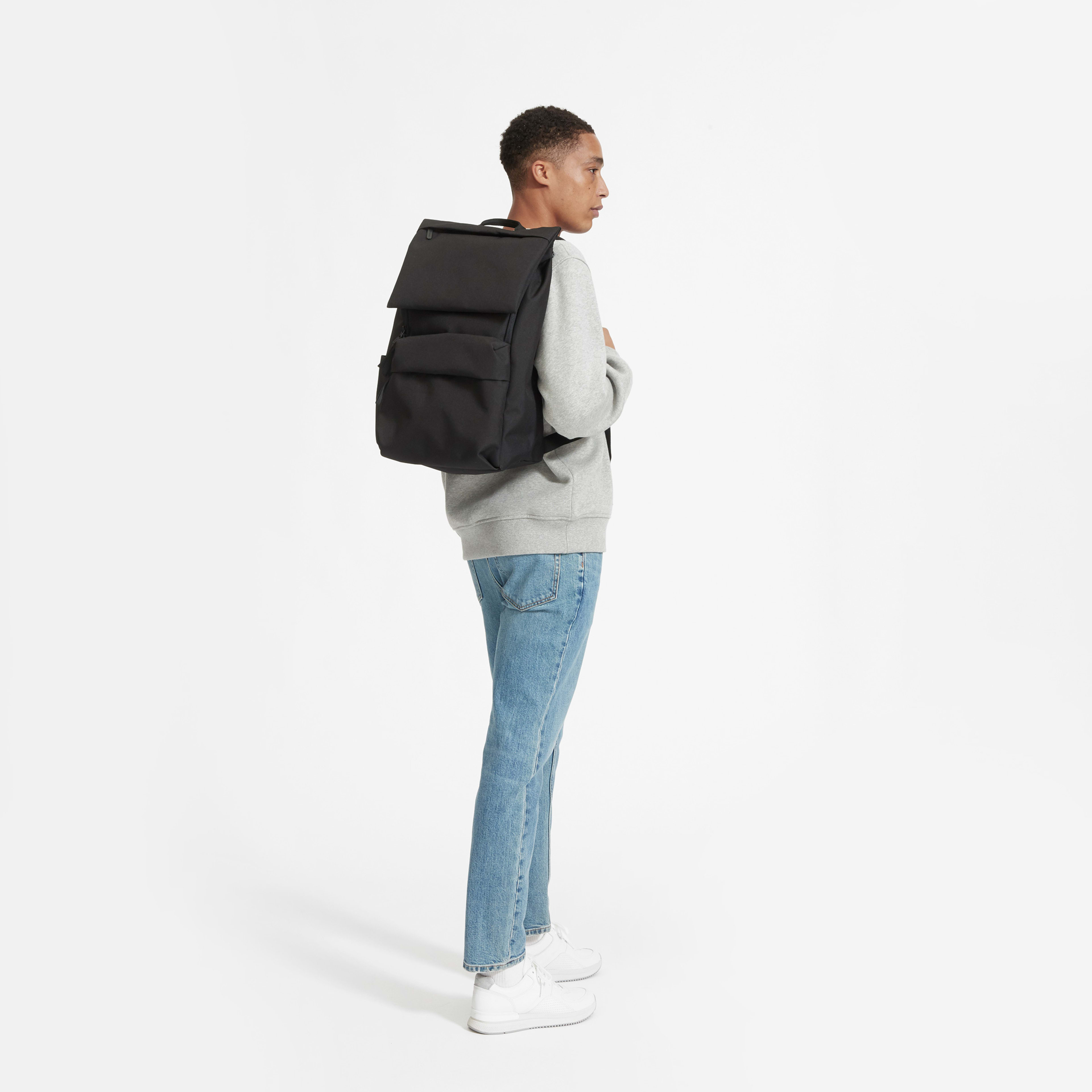 The ReNew Transit Backpack Black – Everlane