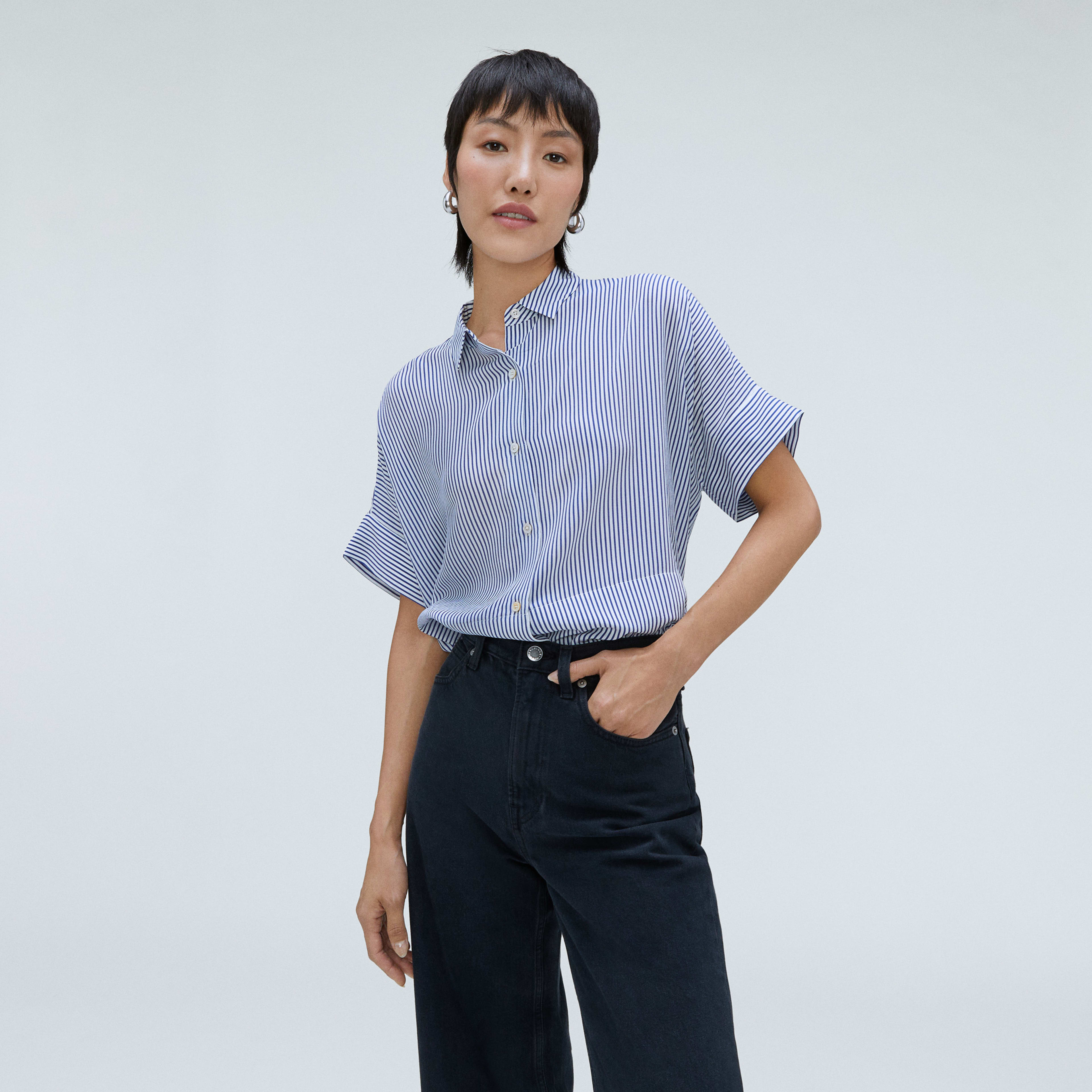 The Clean Silk Short-Sleeve Square Shirt Blue / White – Everlane