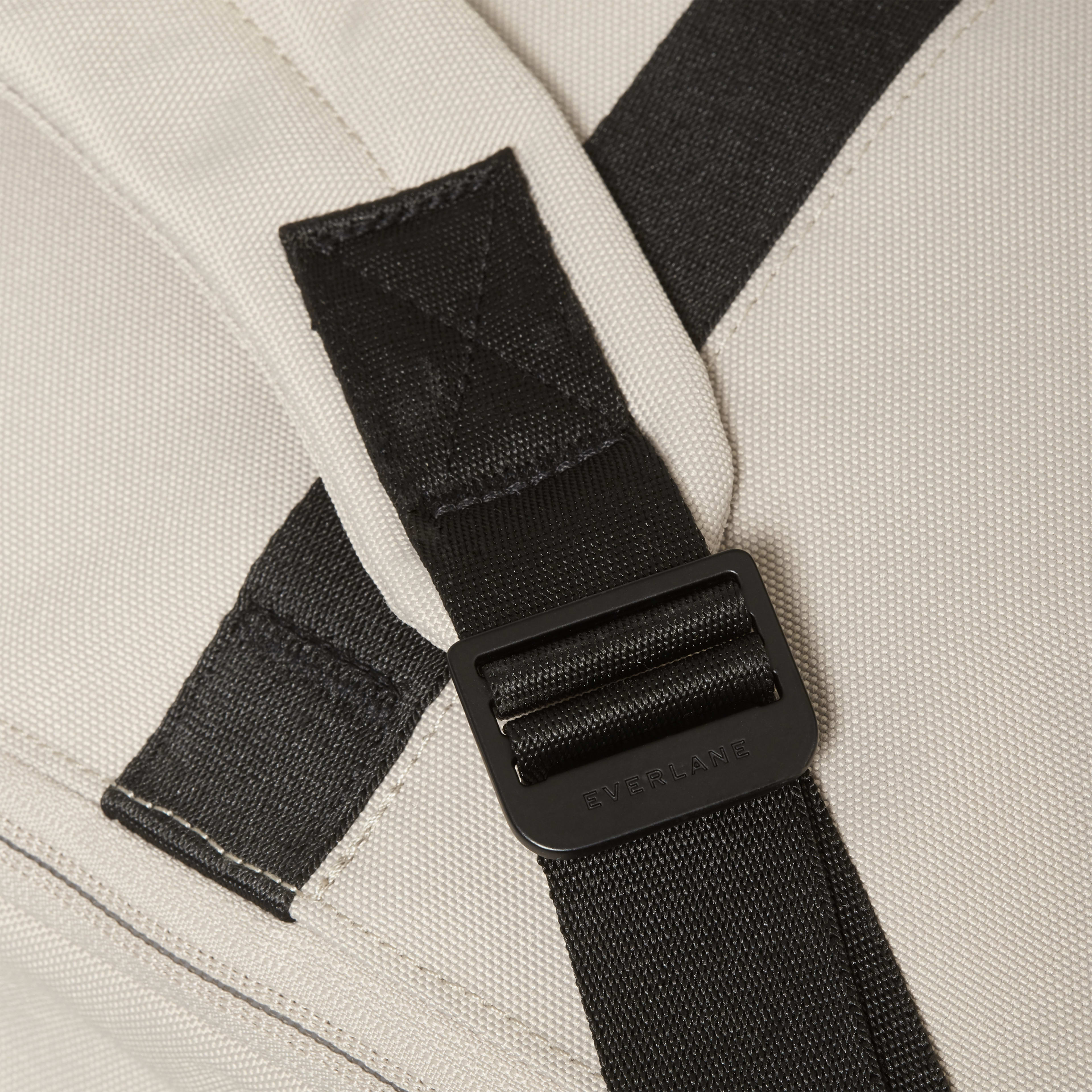 The ReNew Transit Backpack Warm Quartz – Everlane
