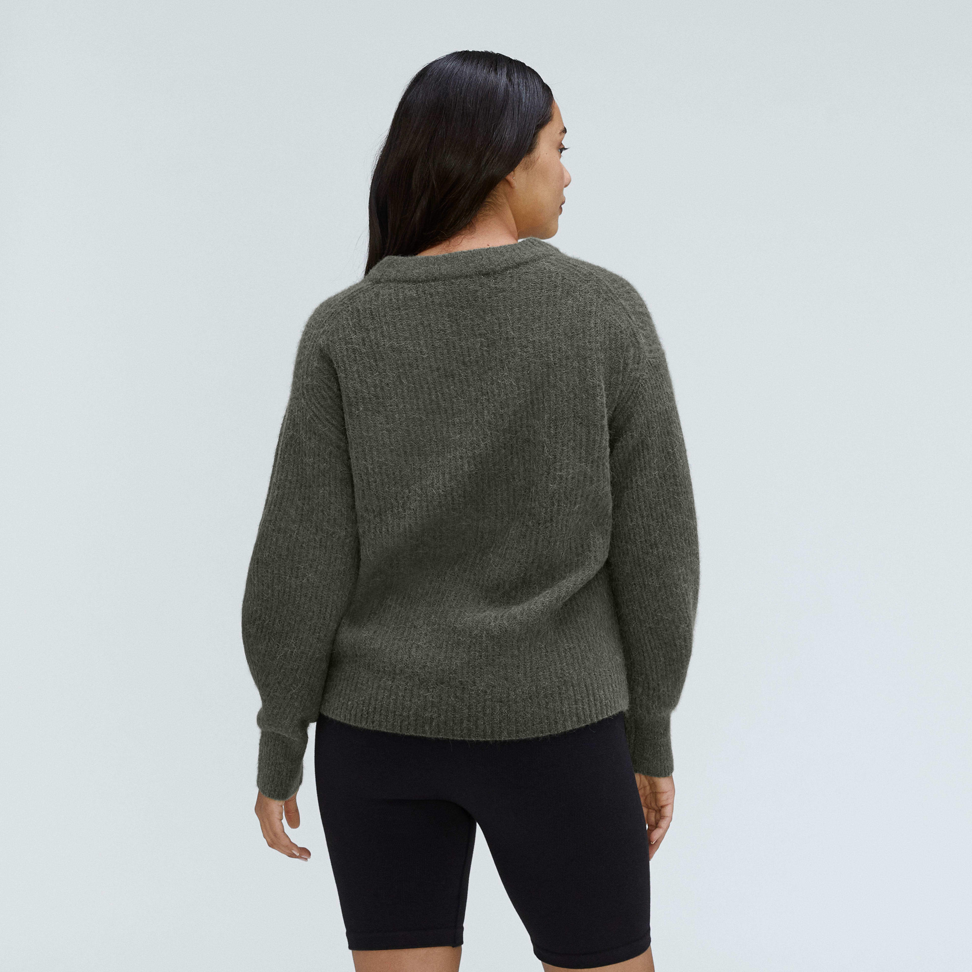 The Oversized Alpaca Crew Kambaba – Everlane