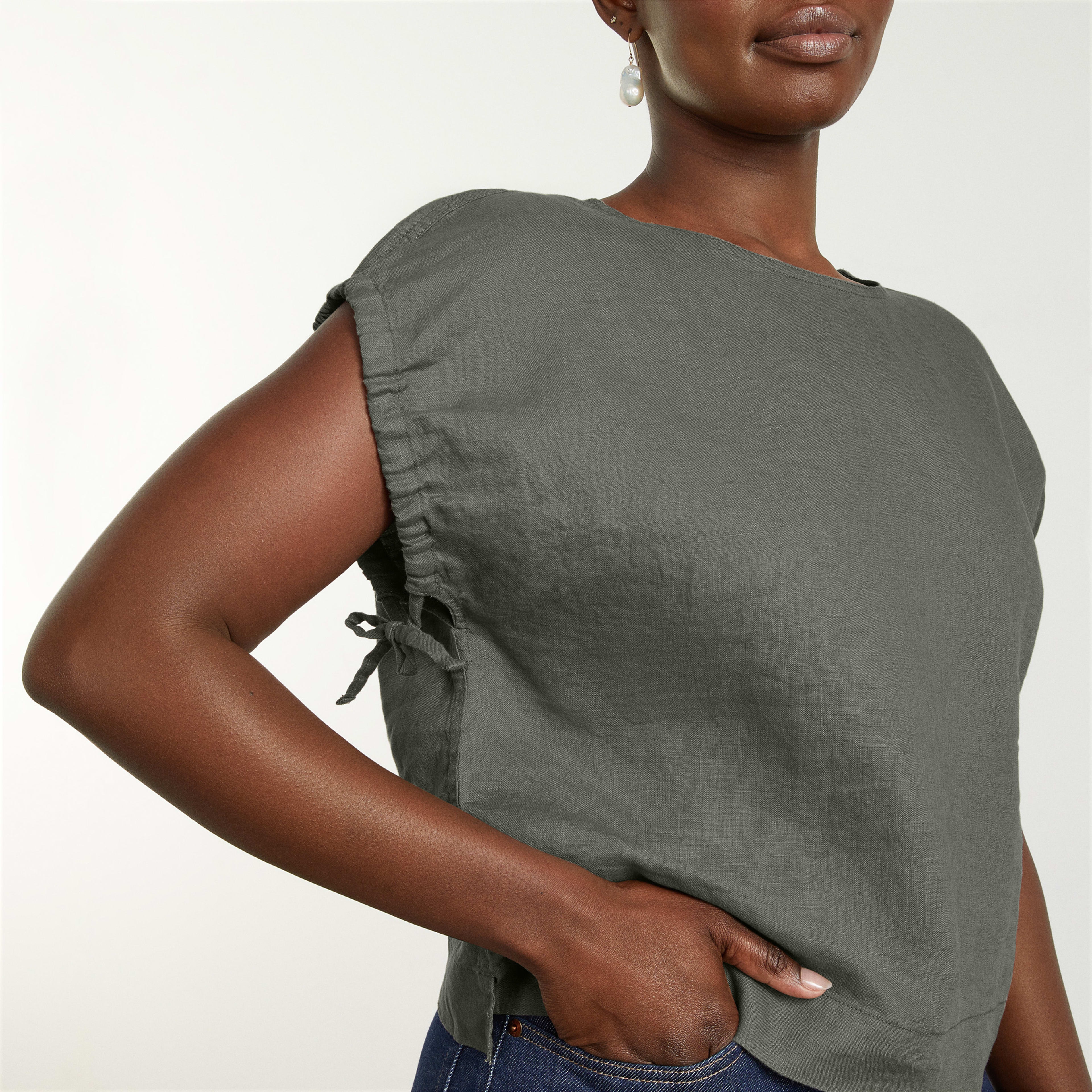 The Drawstring Tunic Pewter Green – Everlane
