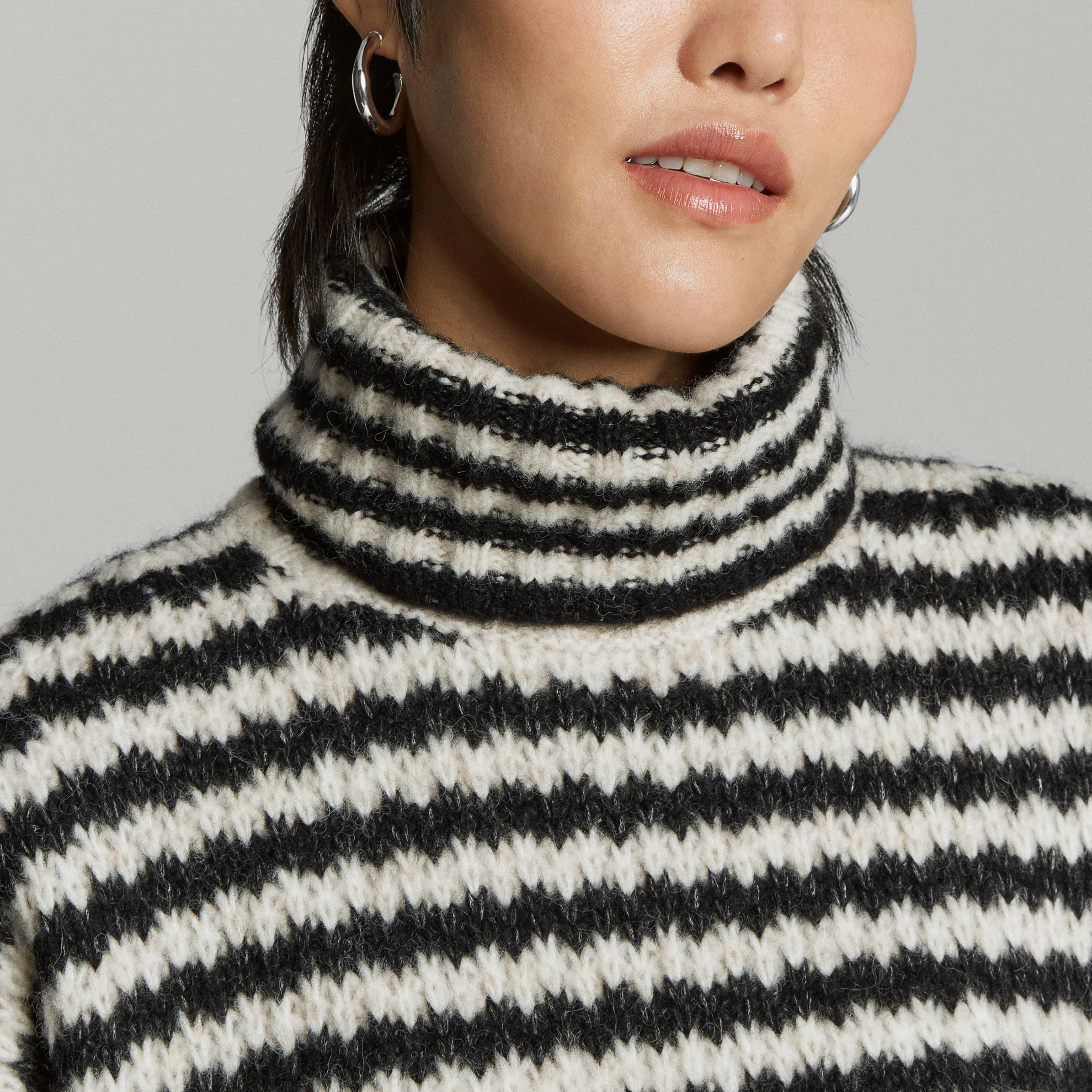 The Cloud Turtleneck Black / Oatmeal – Everlane