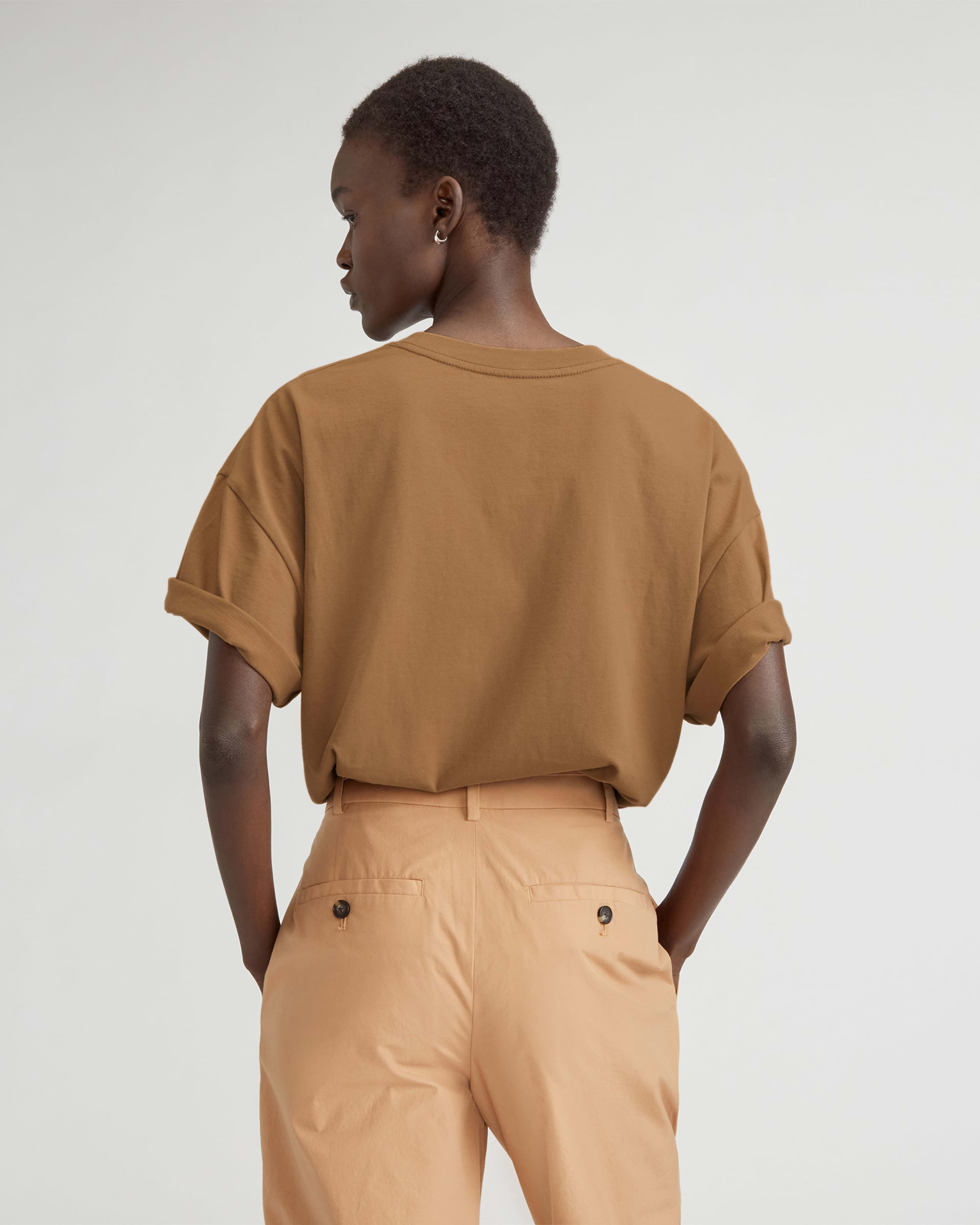 The Organic Cotton Relaxed Pocket Tee Toasted Coconut – Everlane