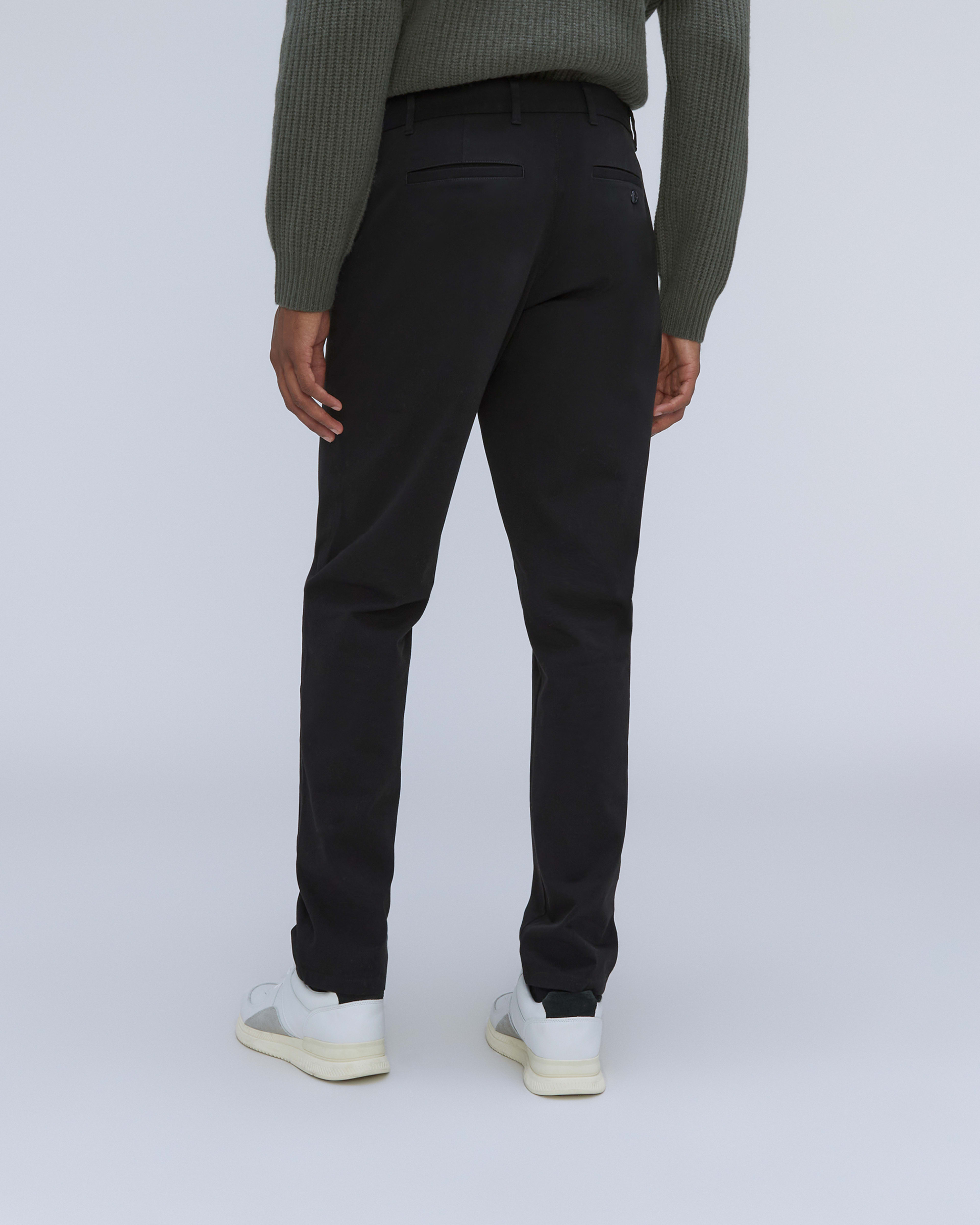 The Straight Fit Performance Chino | Uniform Black – Everlane