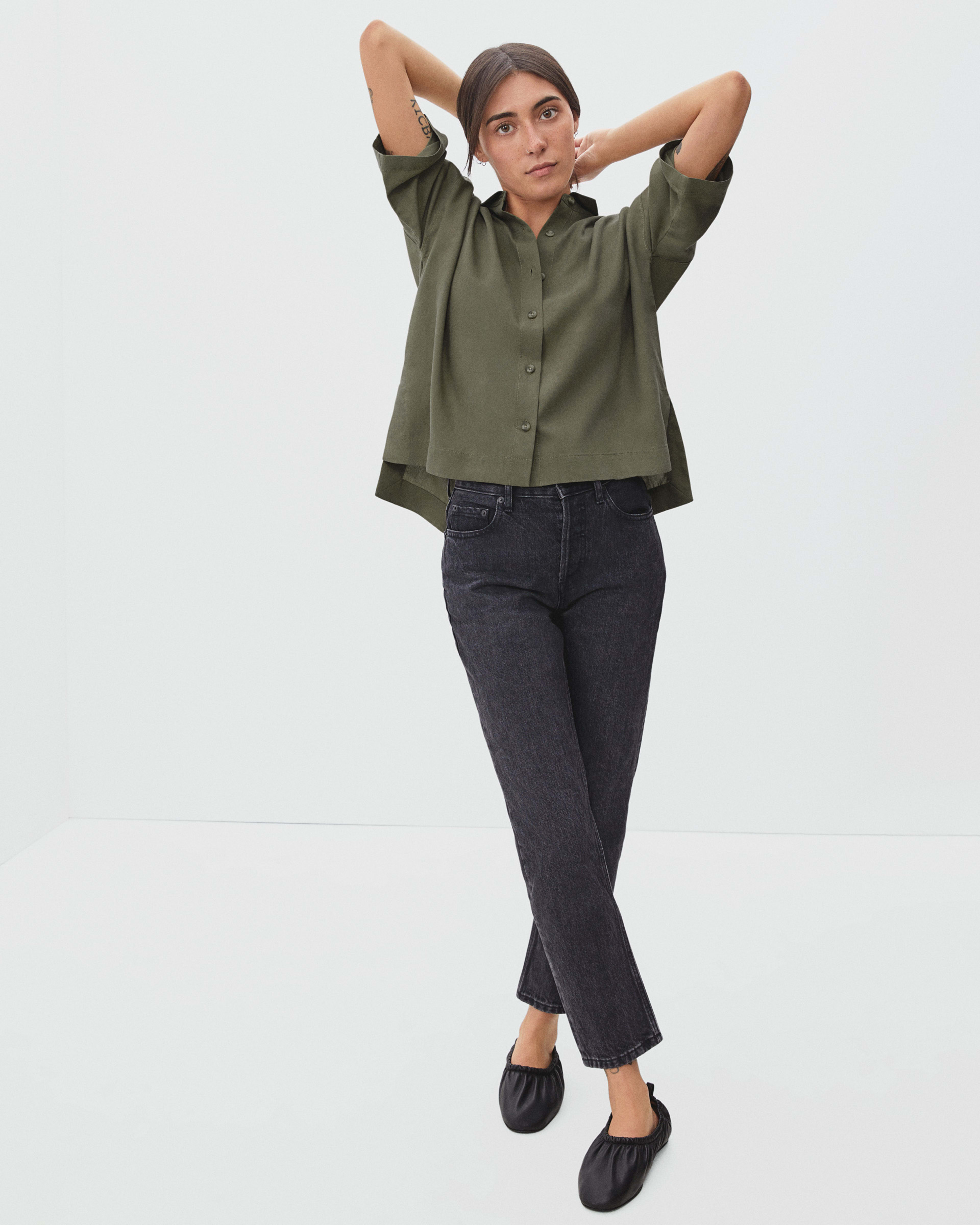 The Drapey Square Shirt Kalamata – Everlane