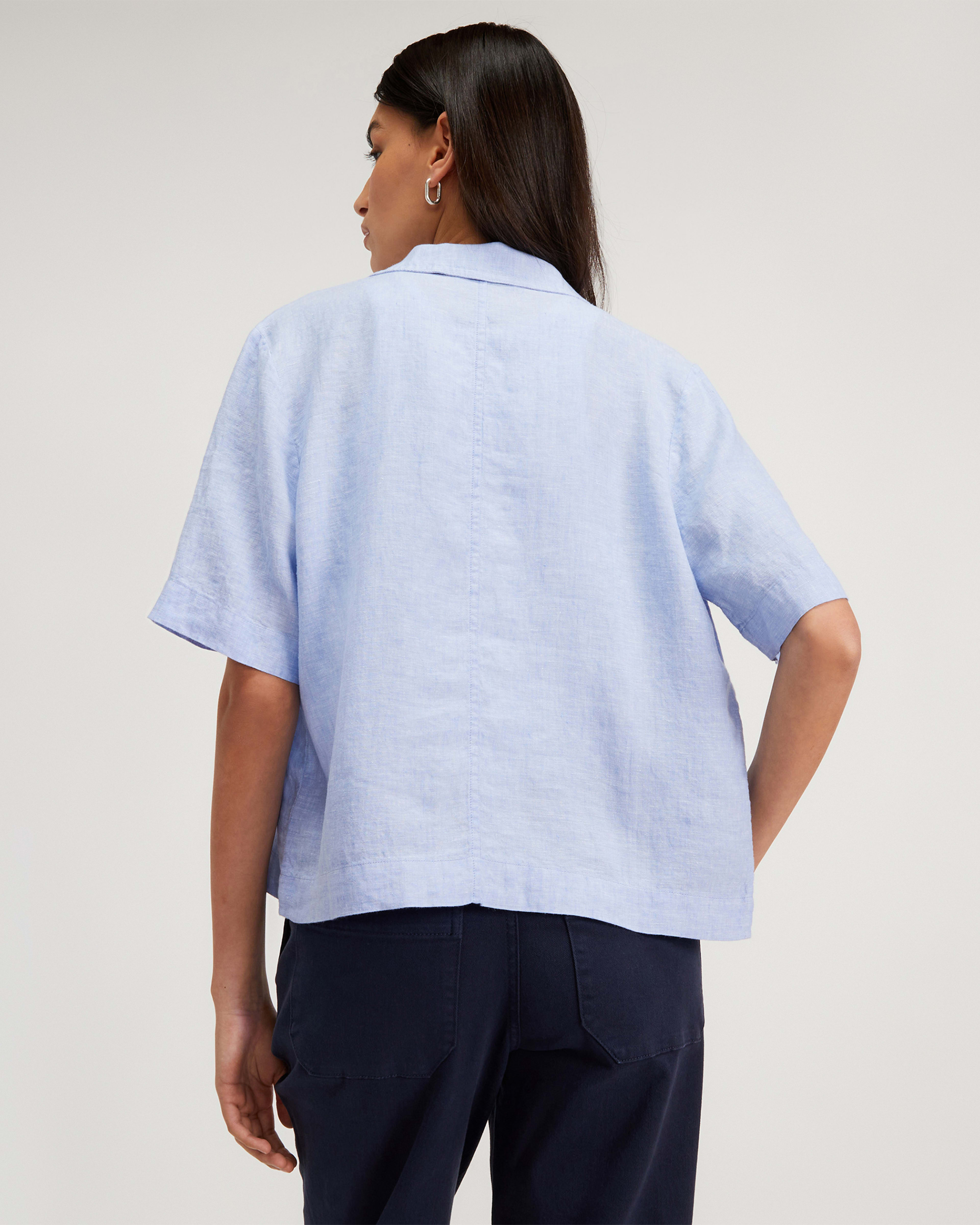 The Linen Workwear Shirt Light Blue – Everlane