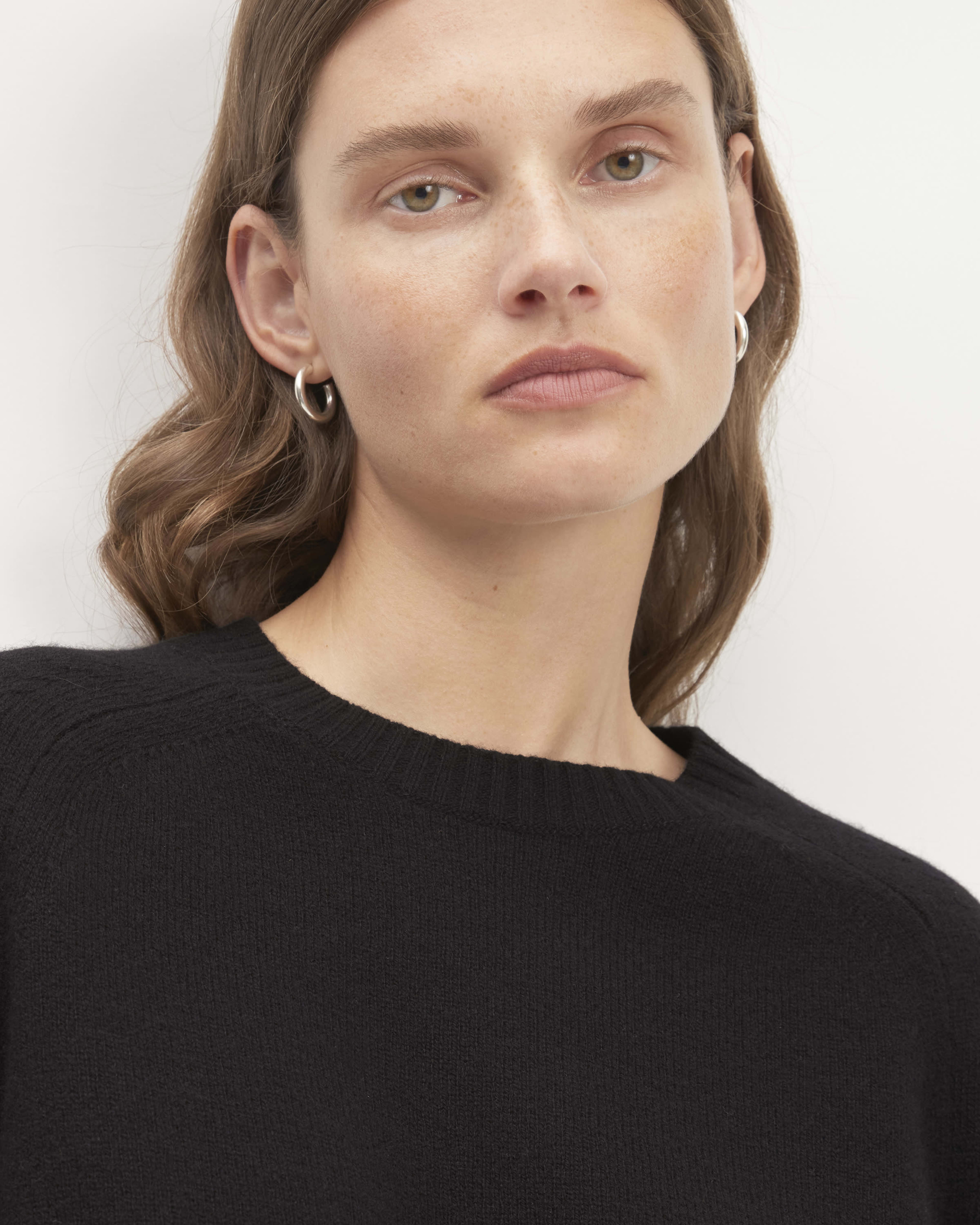 The Cashmere Boxy Crew Sweater Black – Everlane
