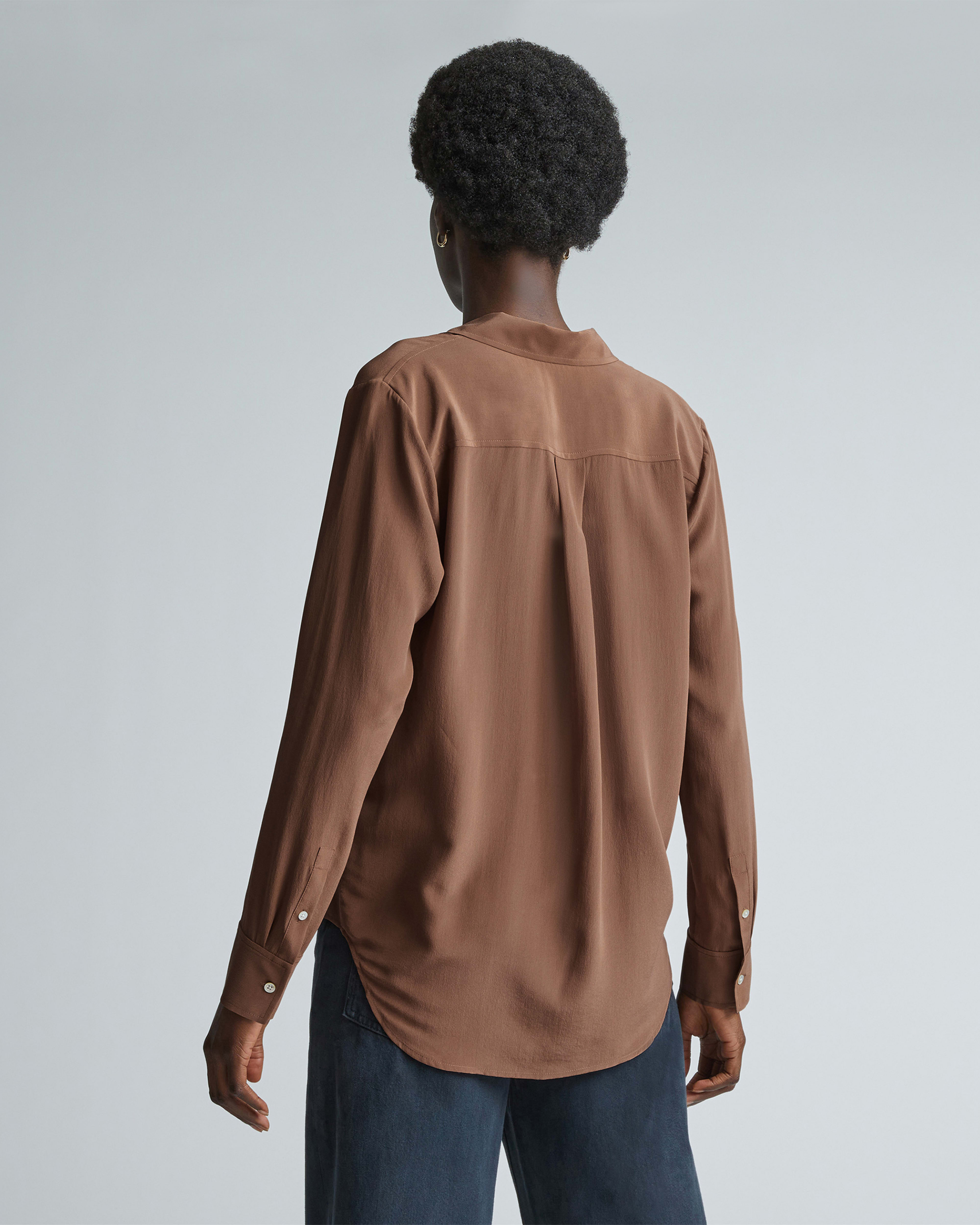The Clean Silk Relaxed Shirt Cocoa Brown – Everlane