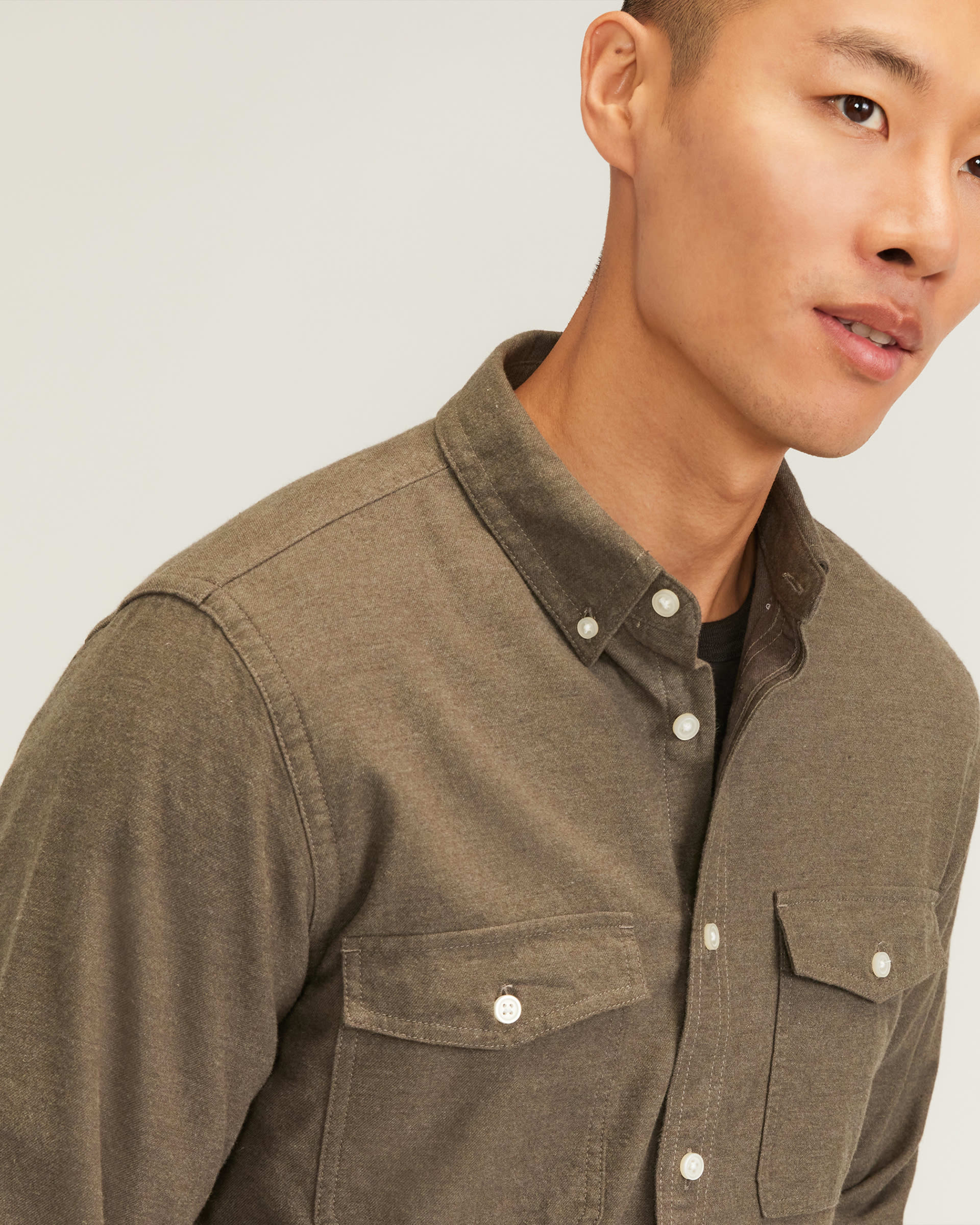The Brushed Flannel Shirt Heathered Thyme – Everlane