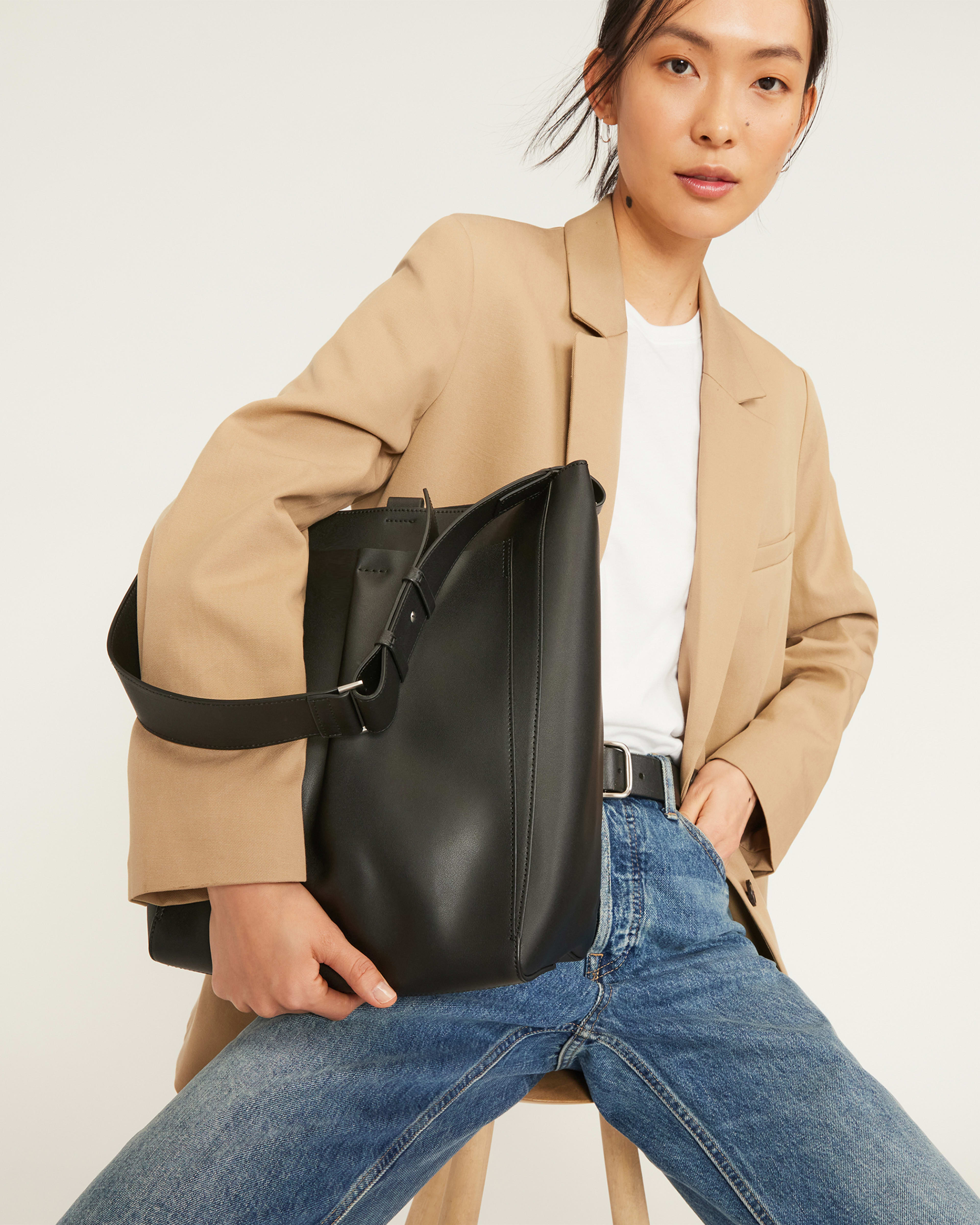 The Studio Bag Black – Everlane