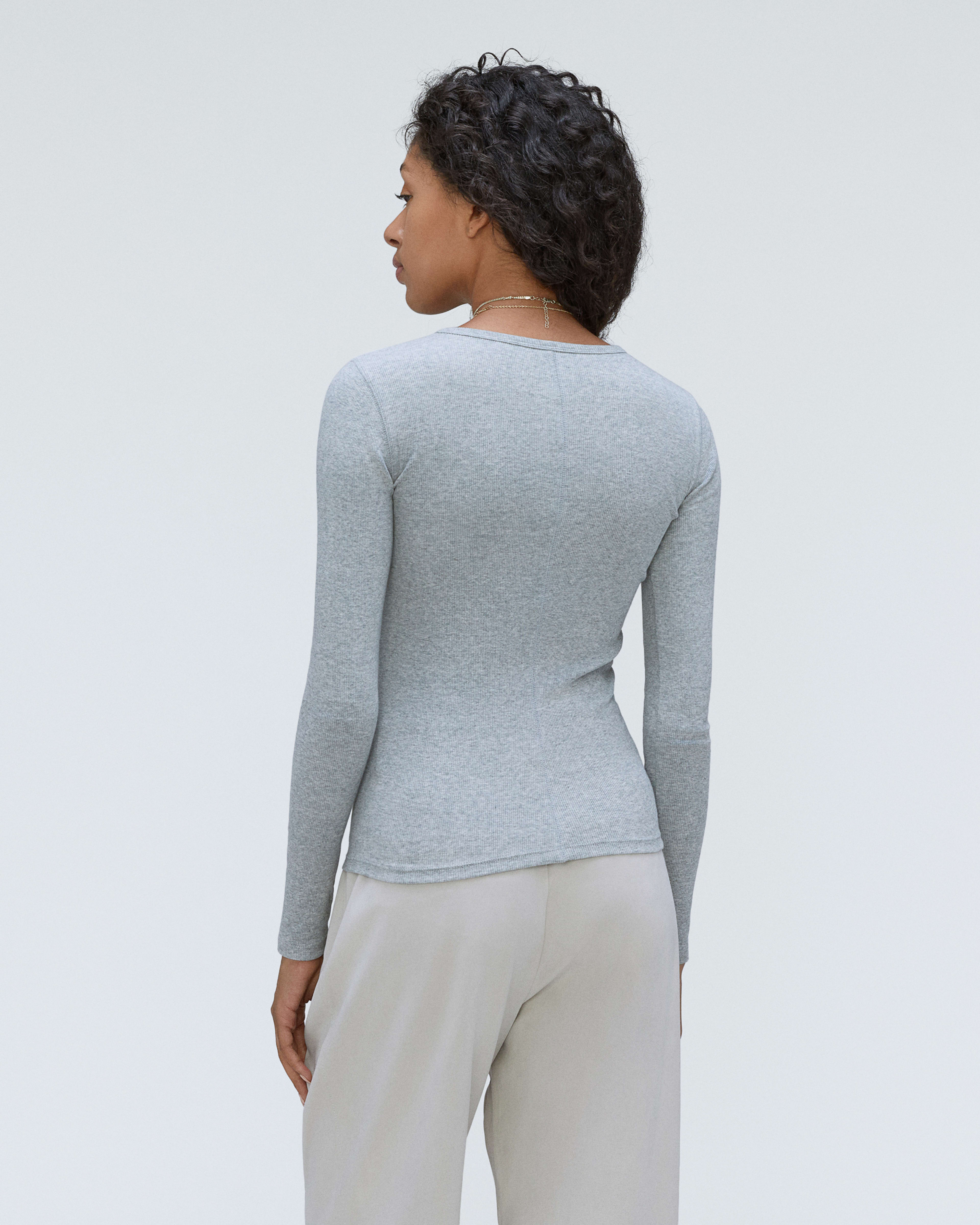 The Supima® Micro-Rib Long-Sleeve Crew Washed Heathered Grey – Everlane