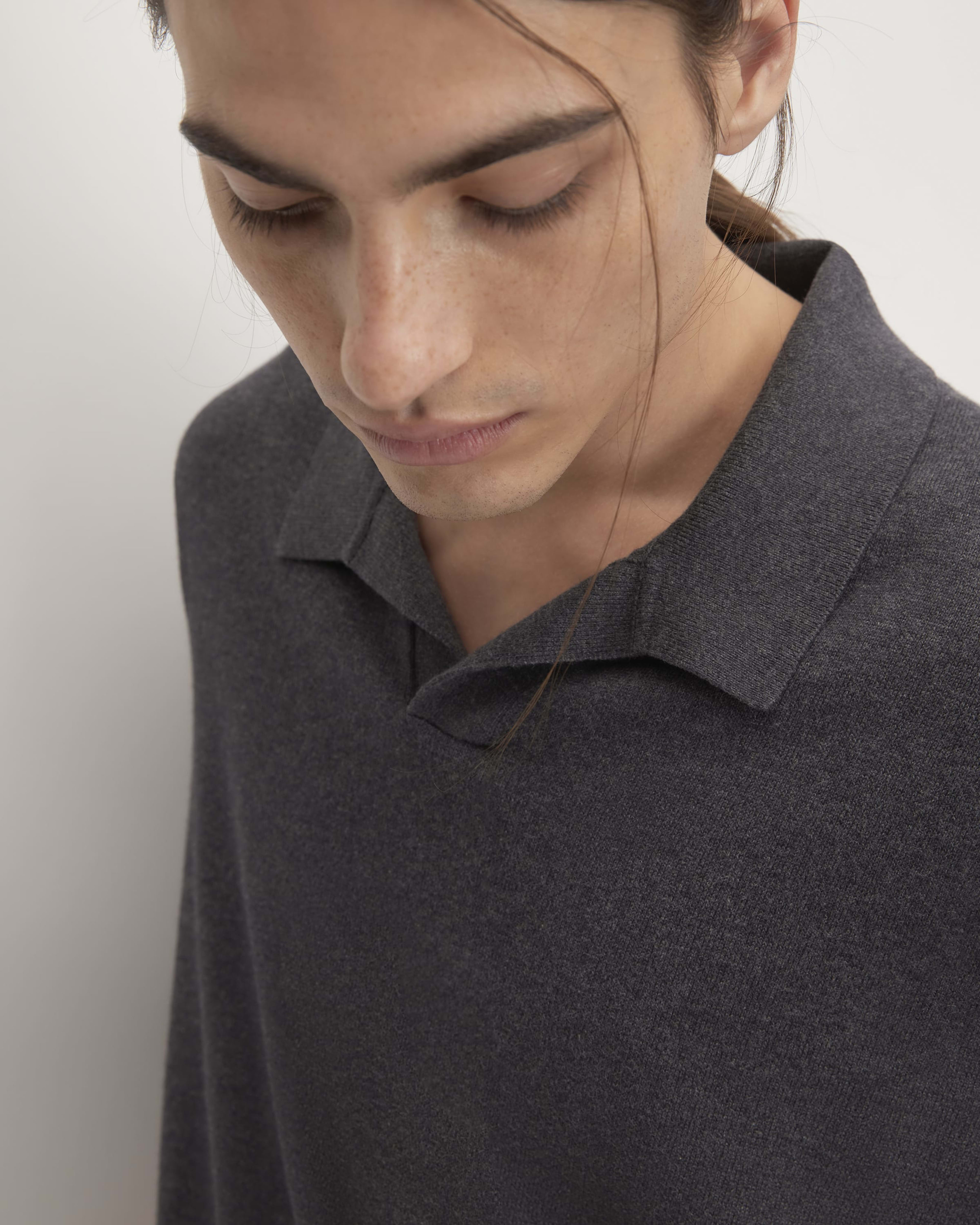 The No-Sweat Polo Heather Ash – Everlane