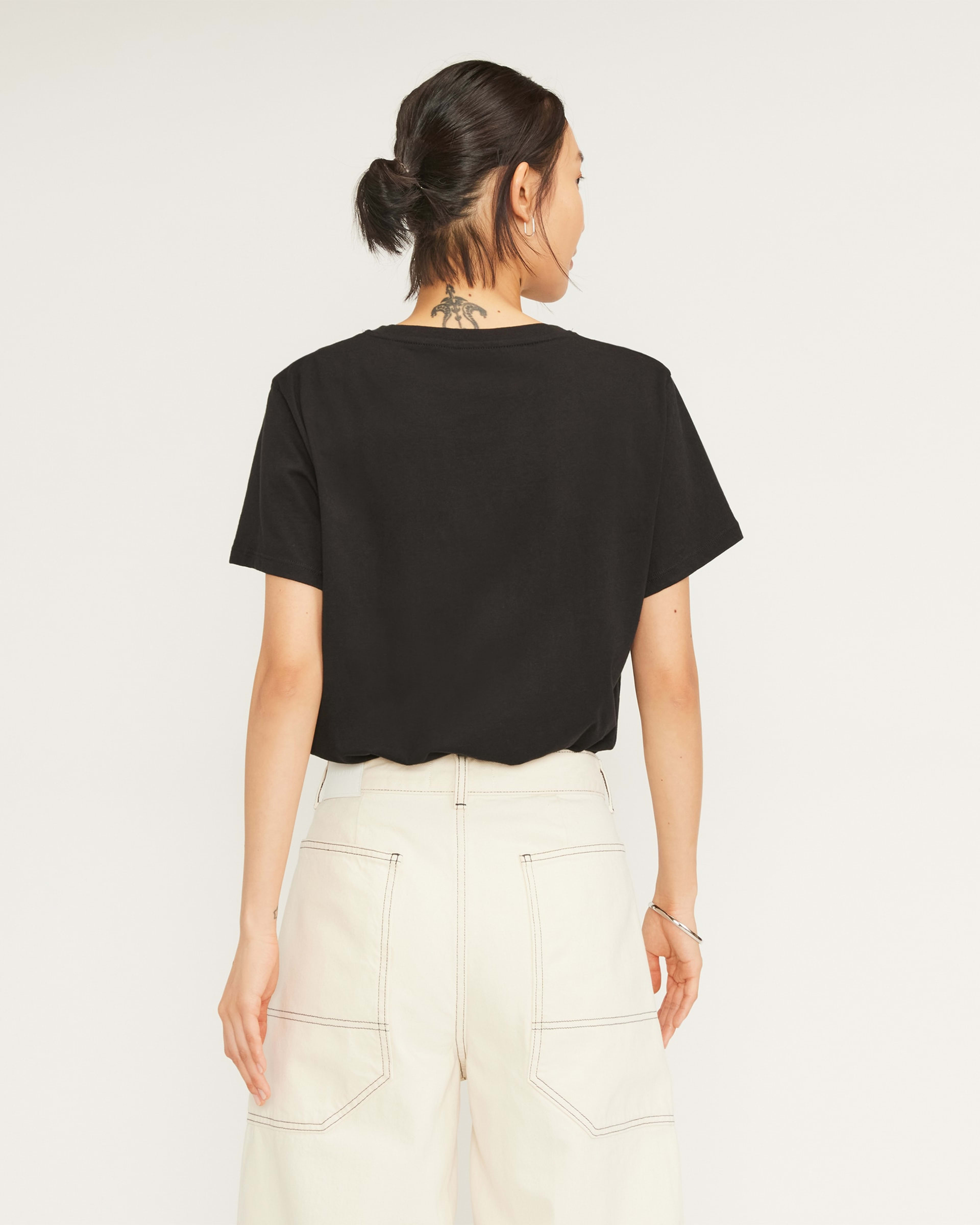 The Organic Cotton Box-Cut Tee Black – Everlane