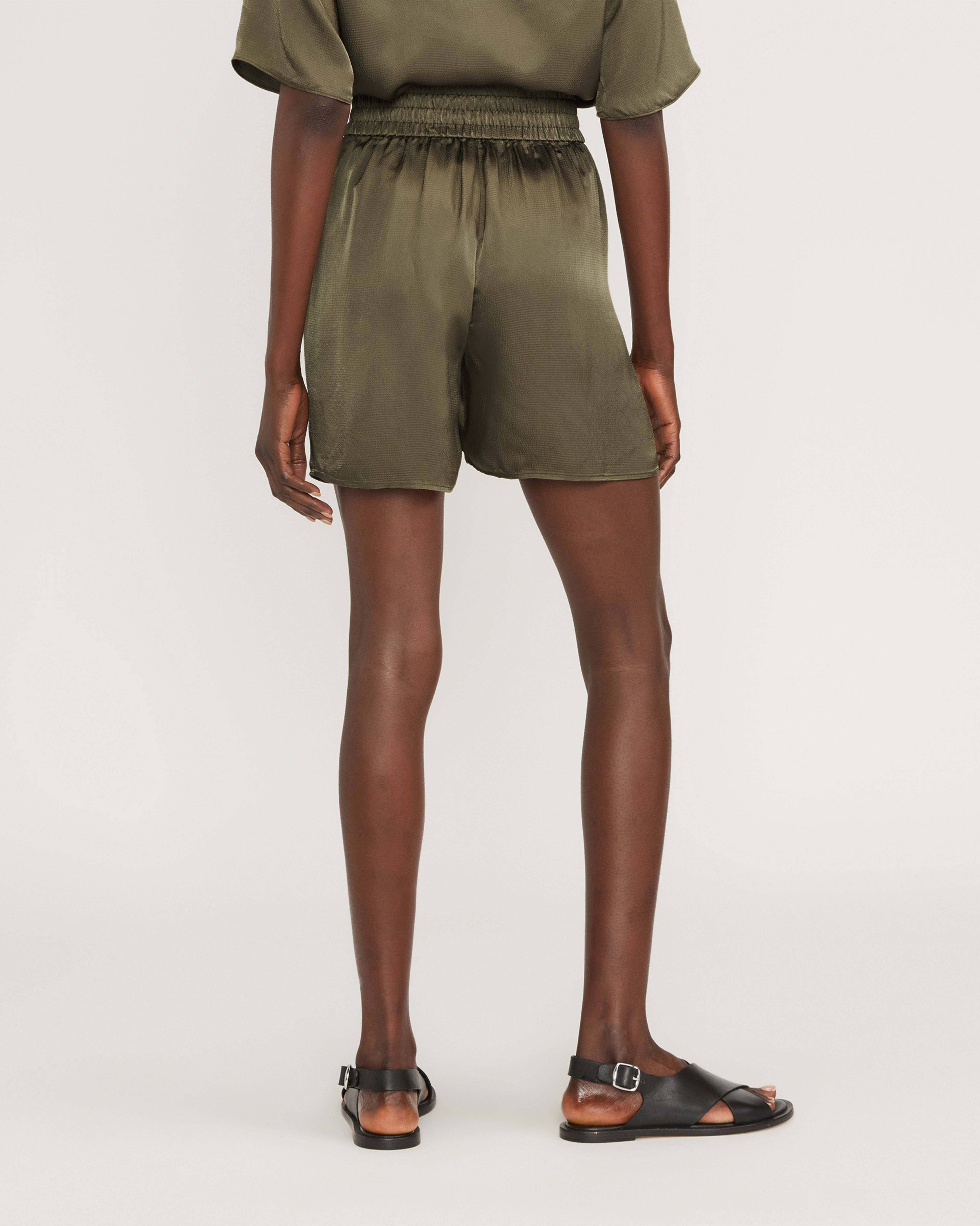 The Satin Pull-On Short Kalamata – Everlane
