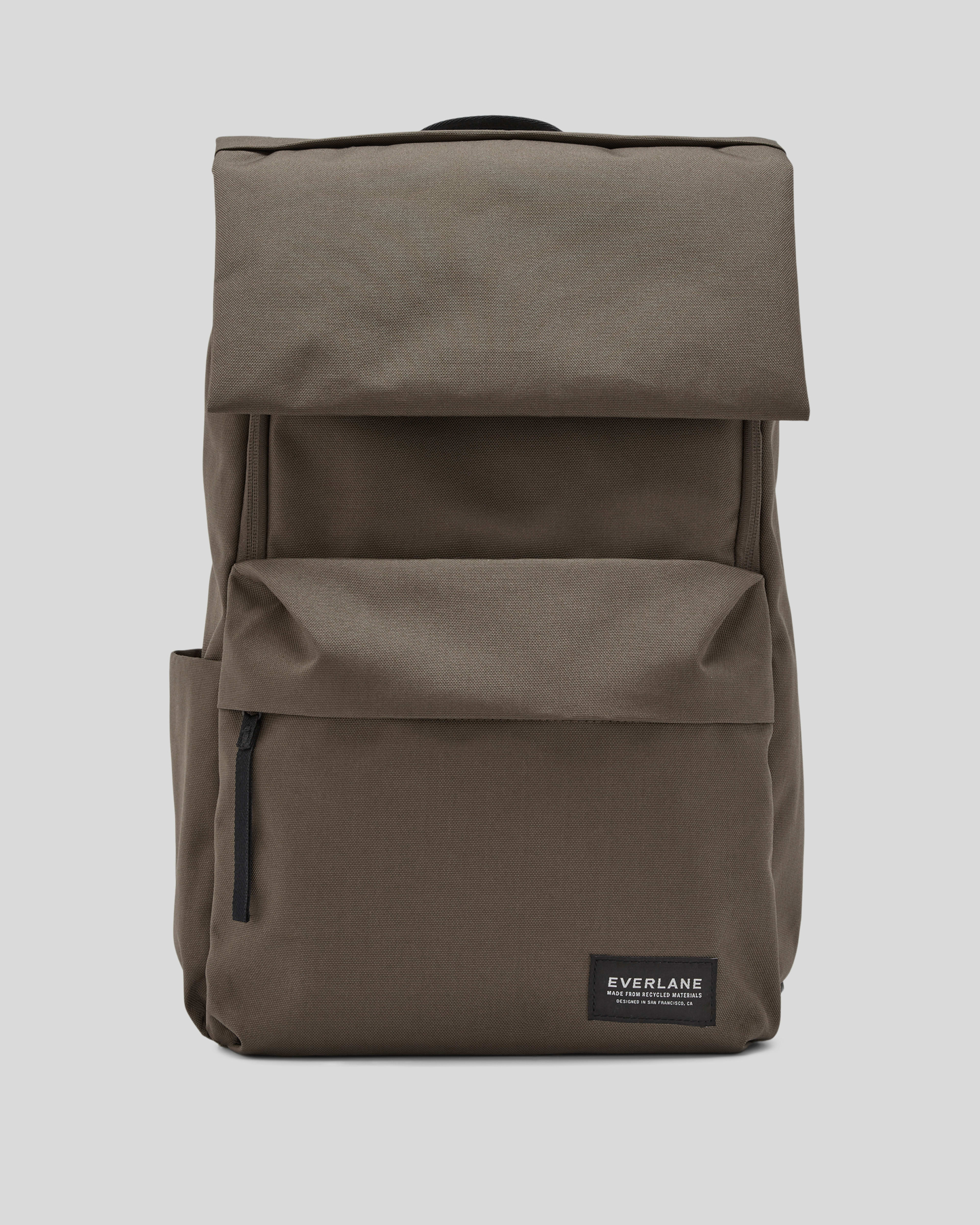 The ReNew Transit Backpack Warm Charcoal (with label) – Everlane