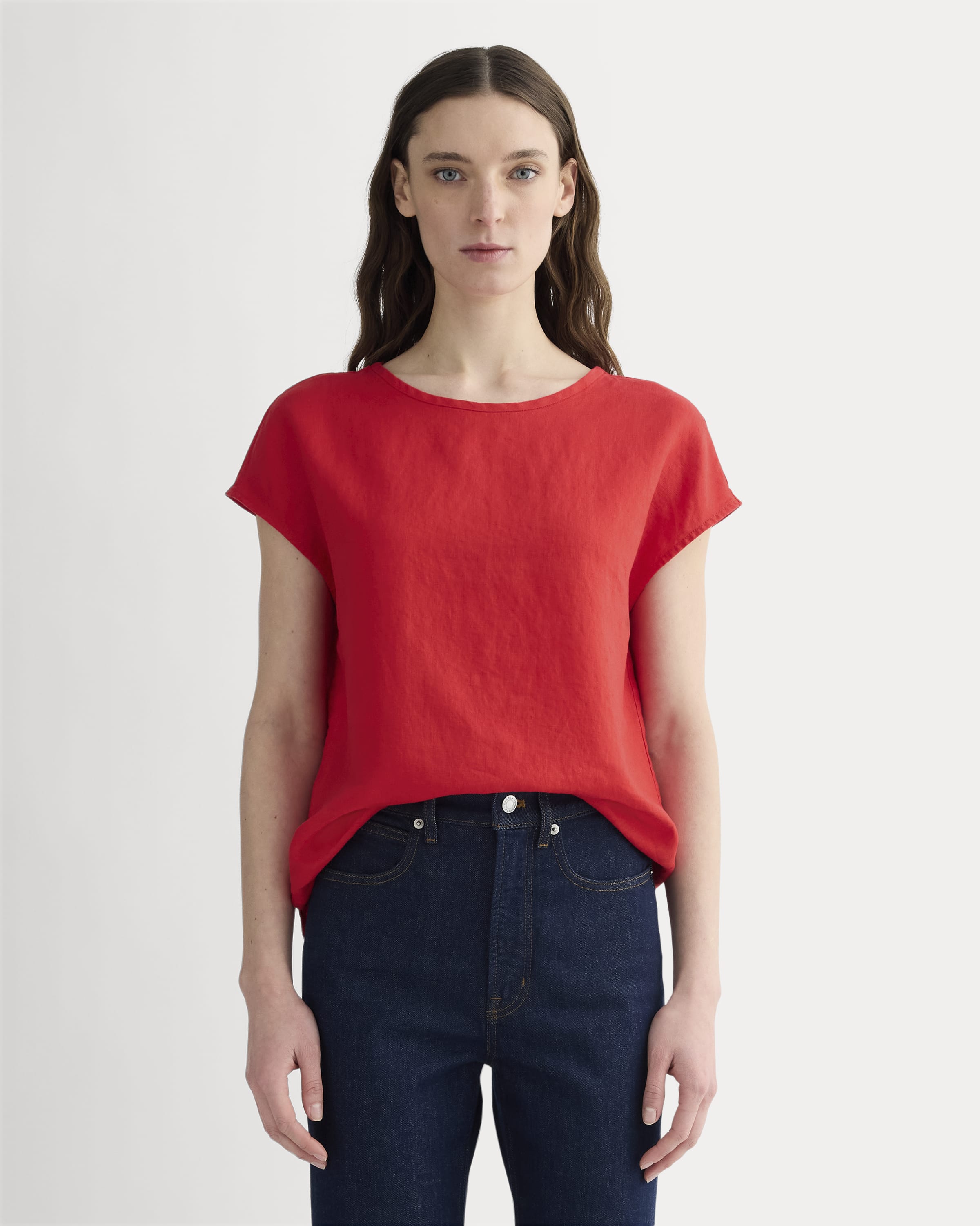 The Muscle Top in Linen Classic Red – Everlane