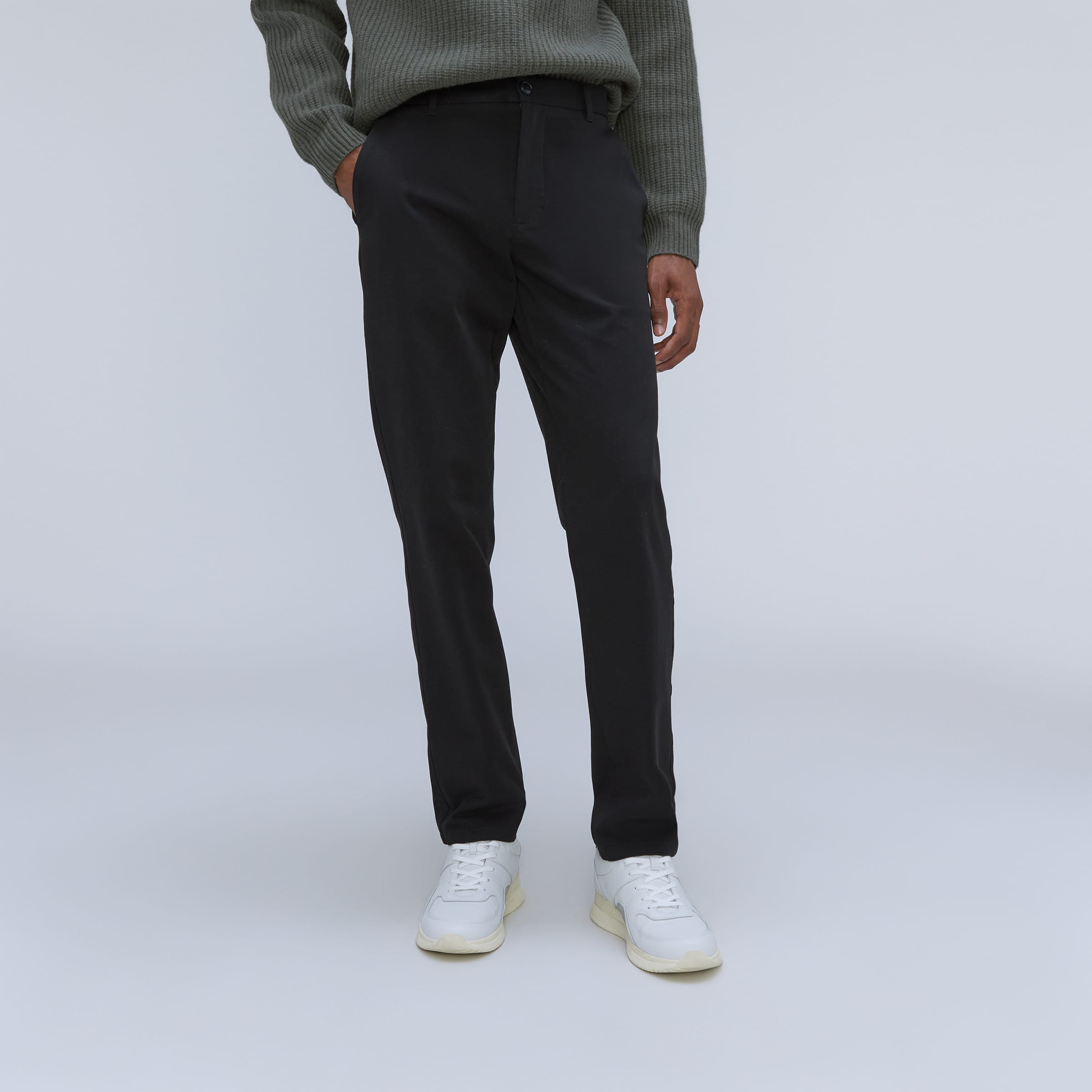 The Straight Fit Performance Chino | Uniform Black – Everlane