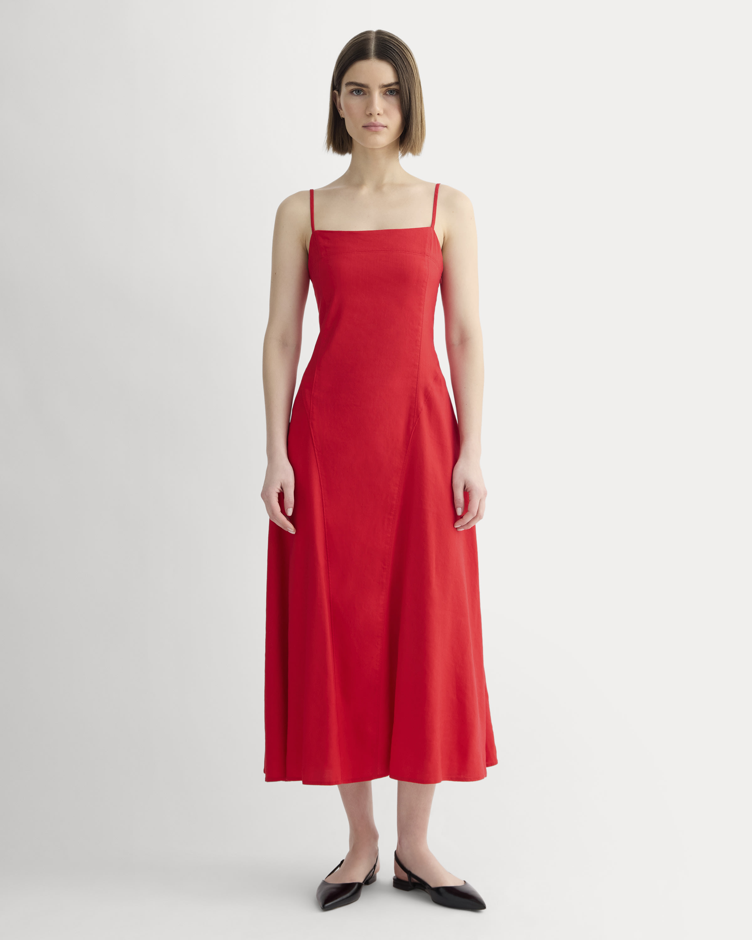 The Seamed Dress in Stretch Linen Classic Red – Everlane