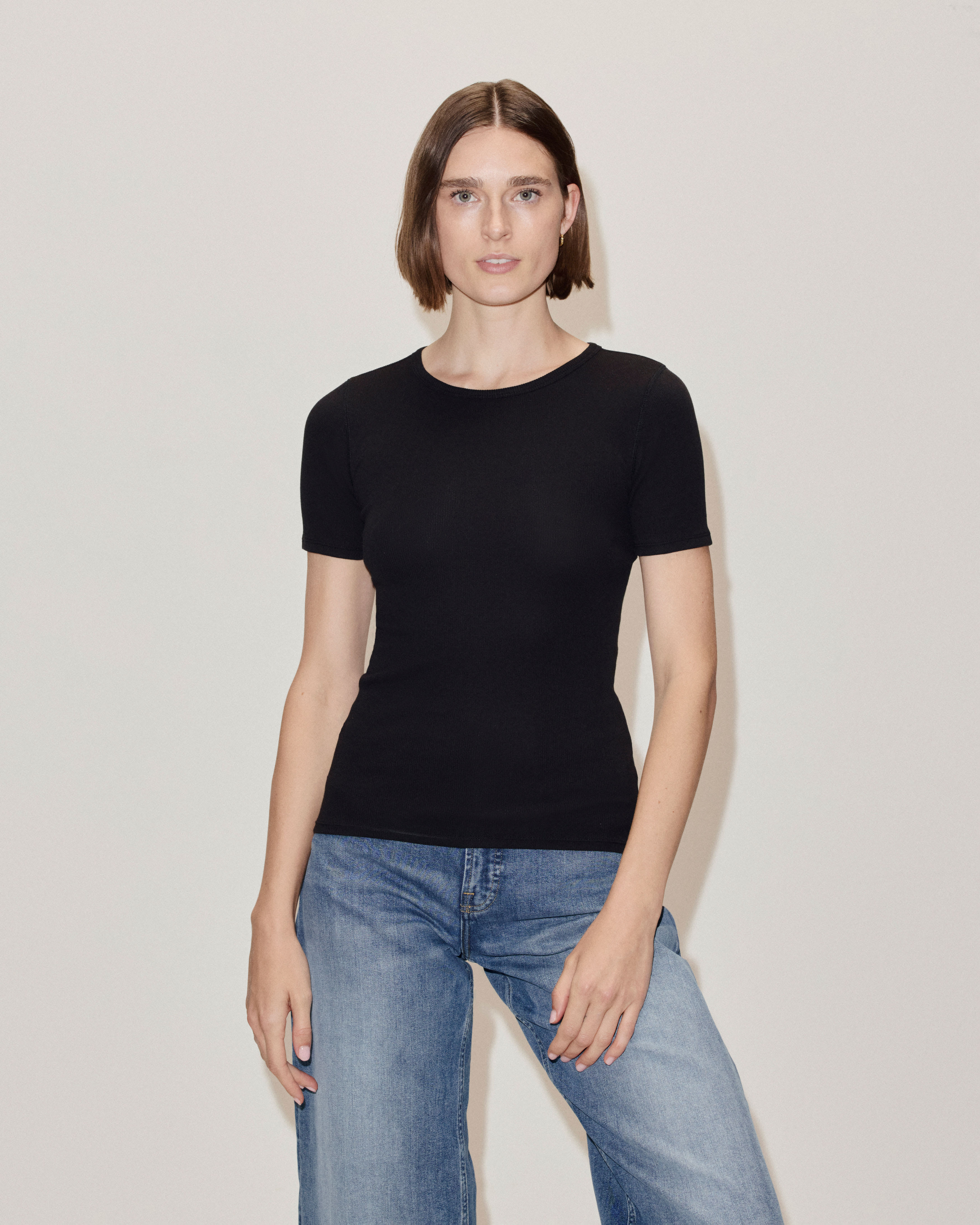 The Luxe Micro-Rib Crew Black – Everlane