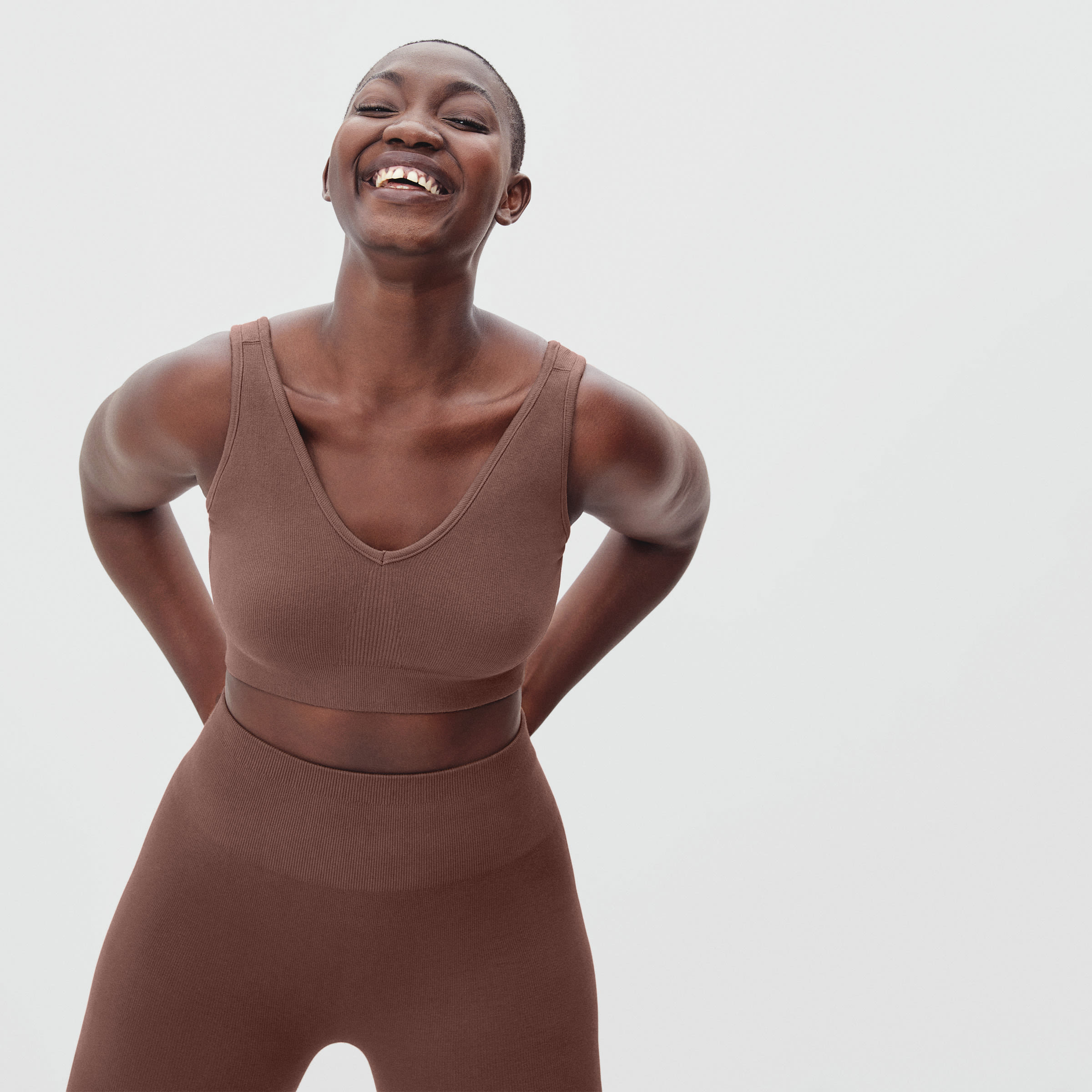 The Seamless Bra Acorn – Everlane