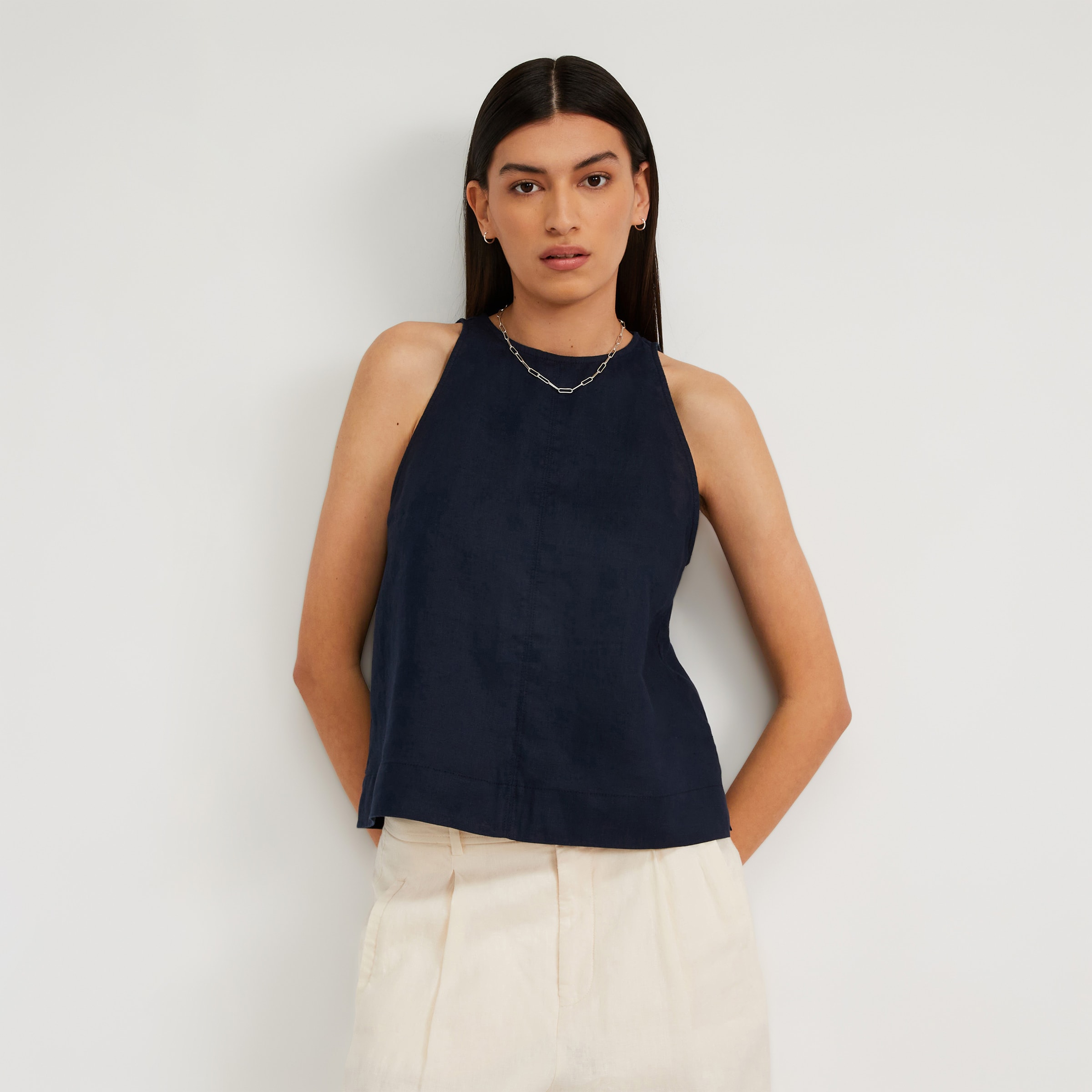 The Linen High-Neck Tank Navy – Everlane