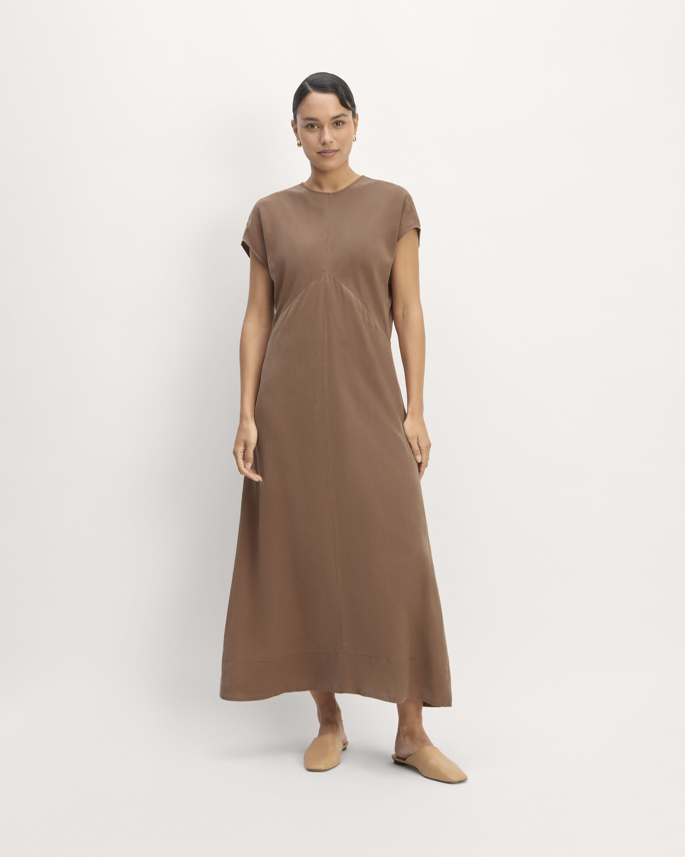 The TENCEL™ Short-Sleeve Midi Dress Carob Brown – Everlane