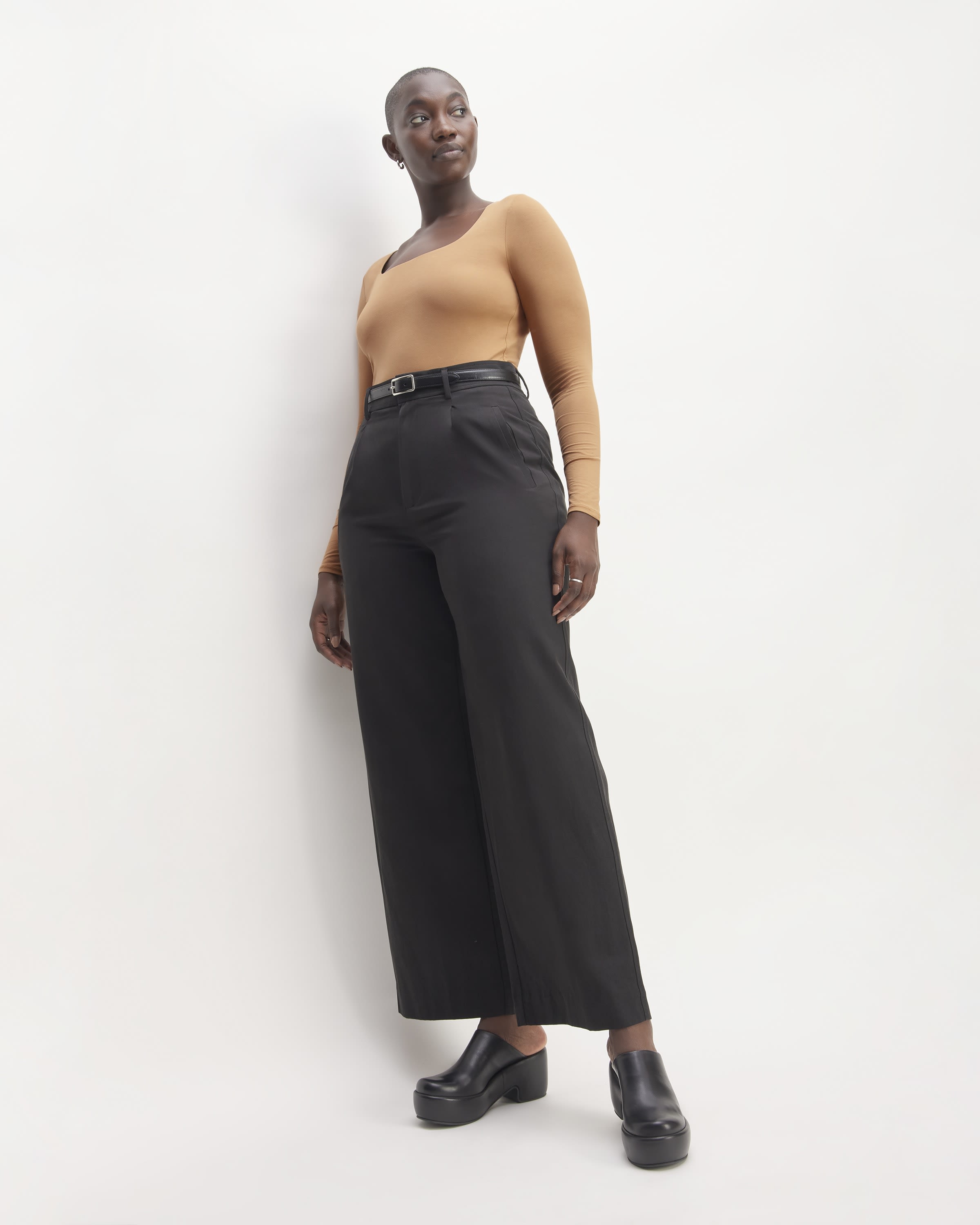 The Long-Sleeve Supima® Square-Neck Bodysuit Tawny Brown – Everlane