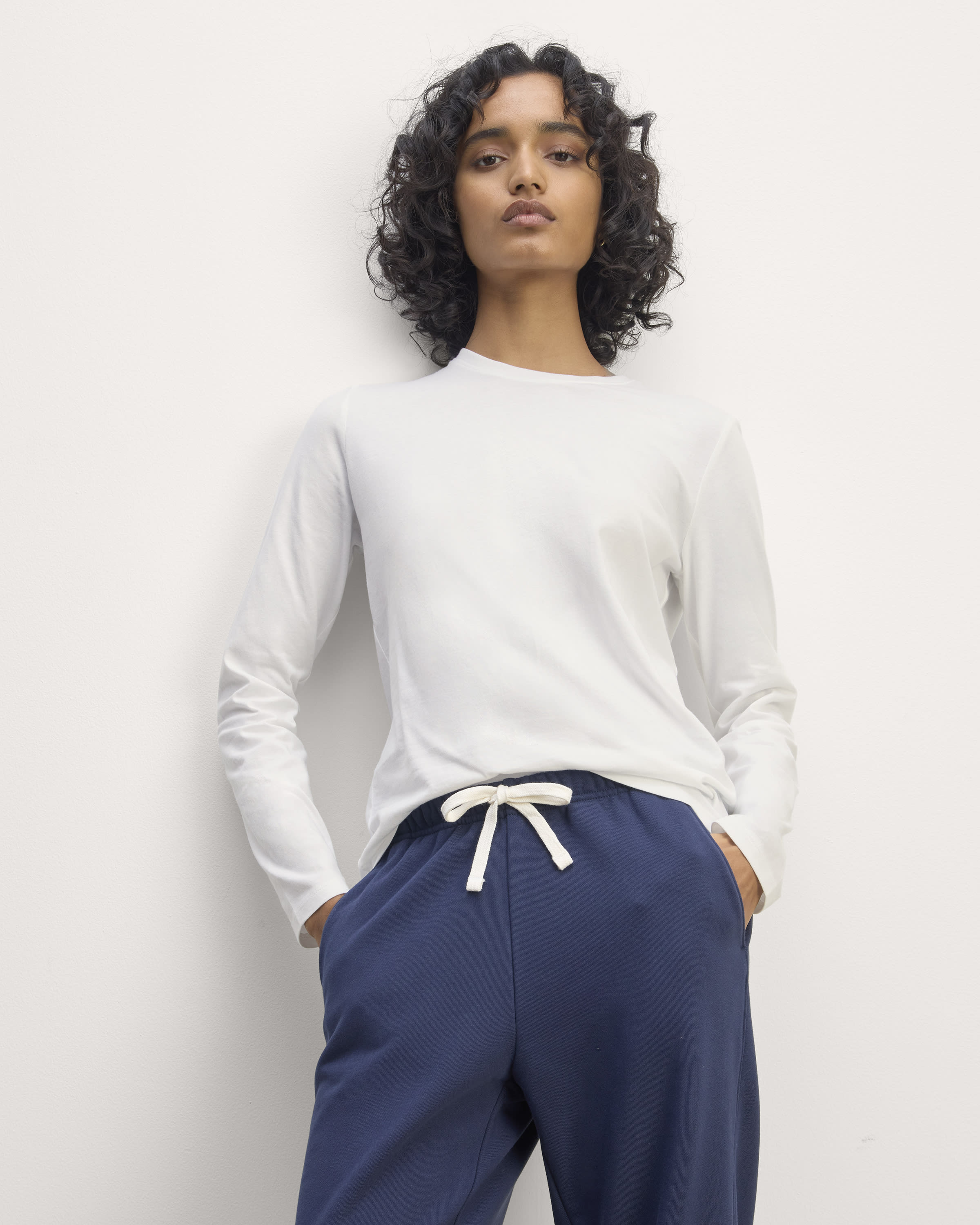 The Slim Long-Sleeve Crew in Essential Cotton White – Everlane