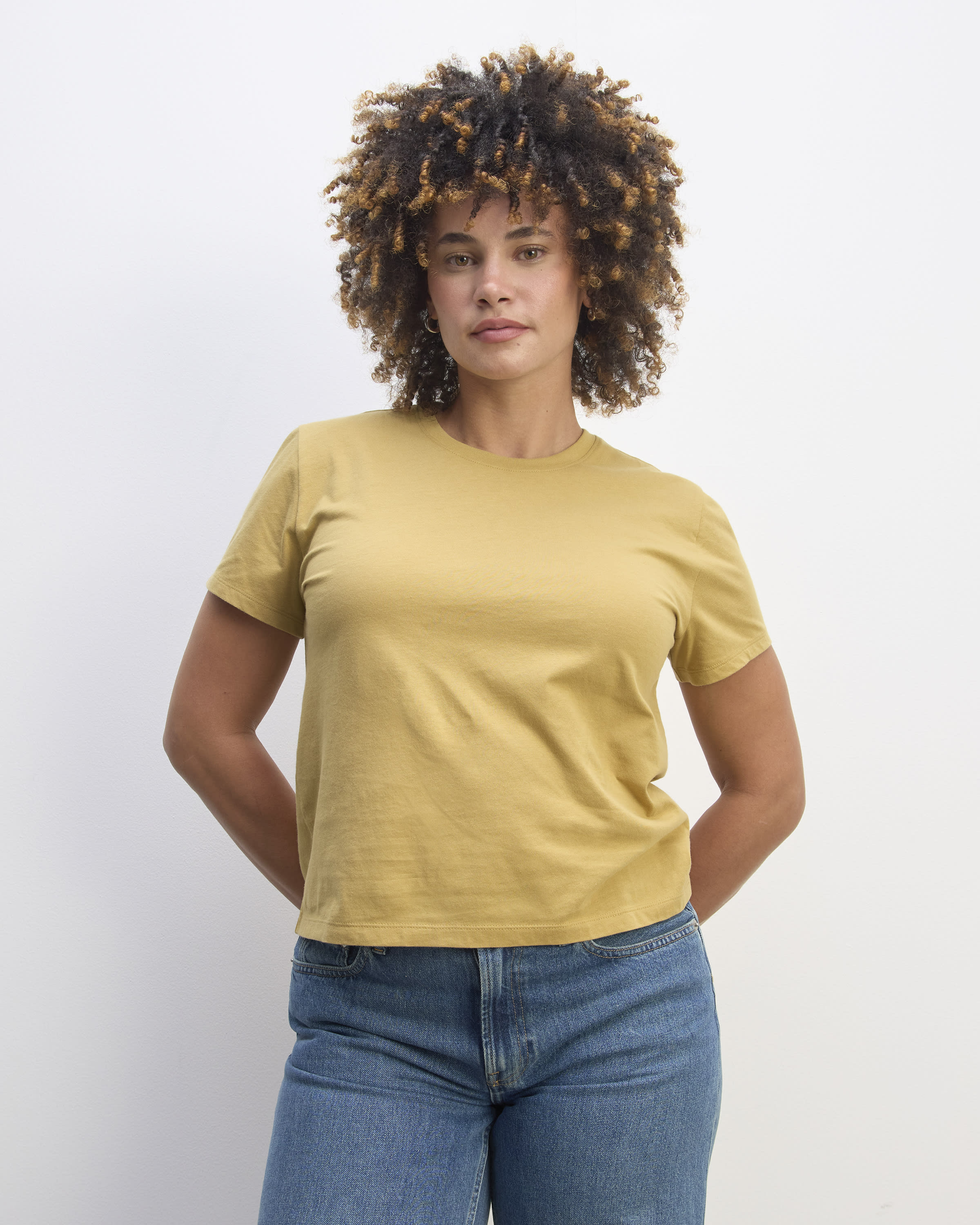 The Box-Cut Tee in Essential Cotton Golden Oak – Everlane