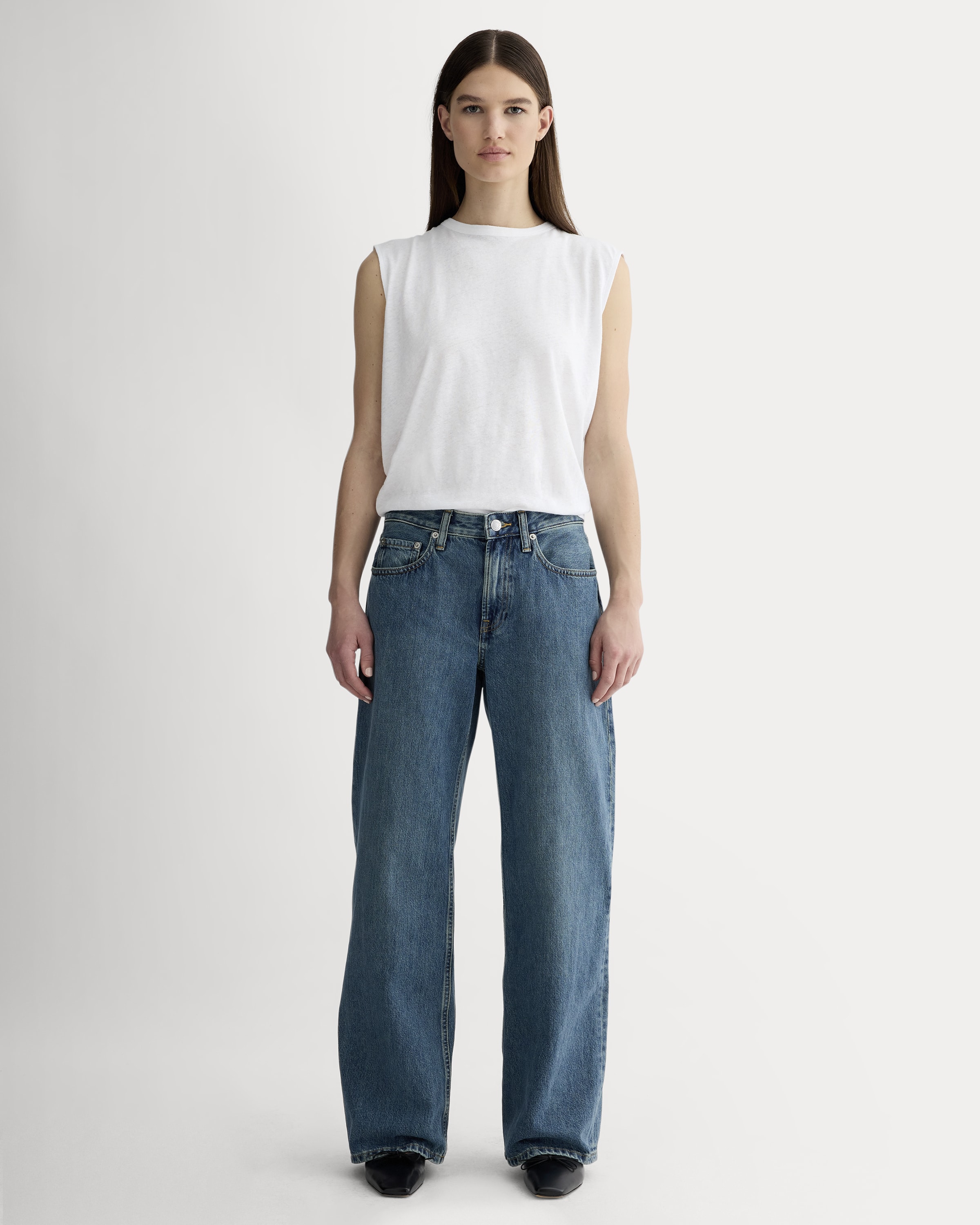 The Mid-Way Jean Whisper Blue – Everlane