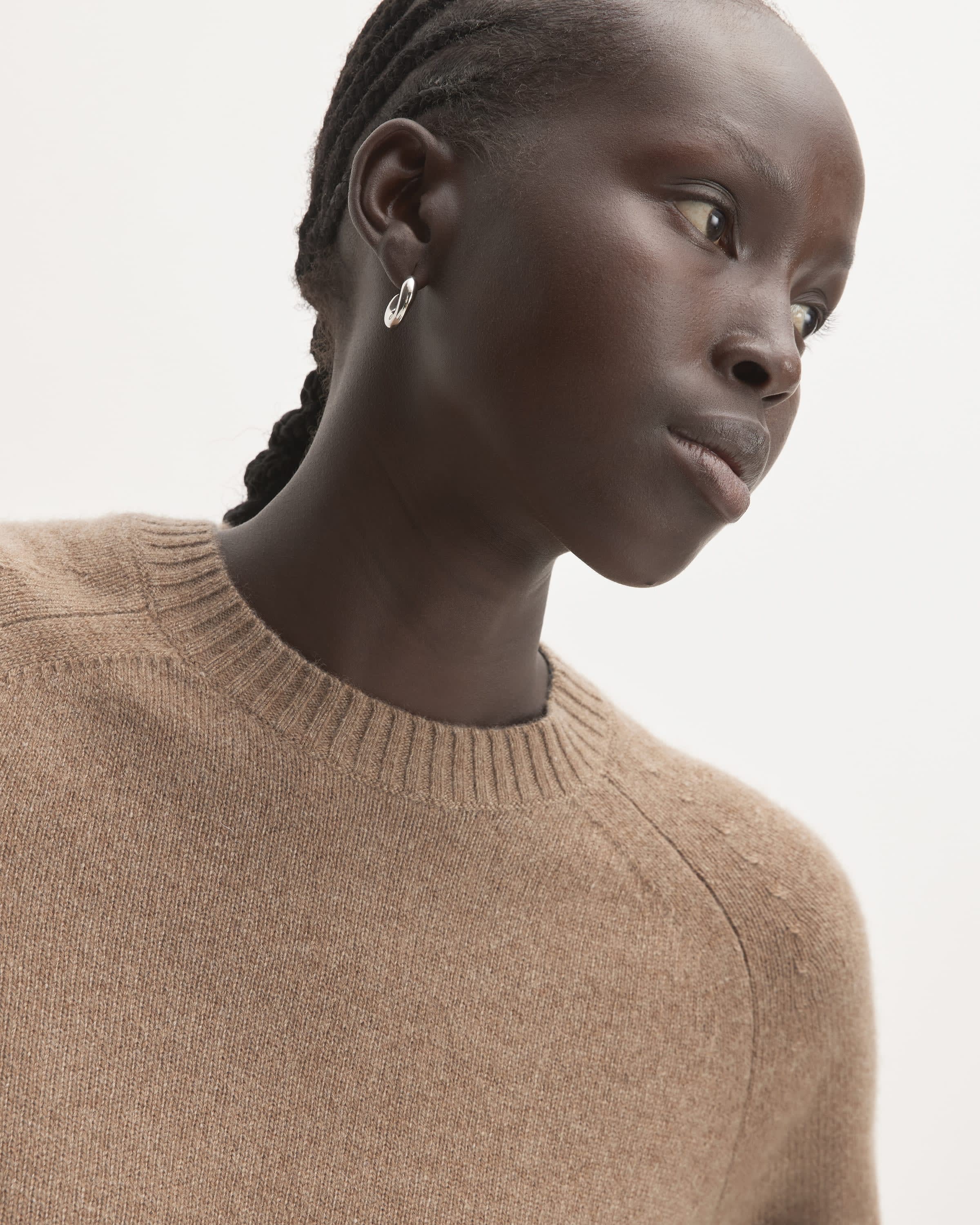 The Cashmere Boxy Crew Sweater Heathered Woodsmoke – Everlane