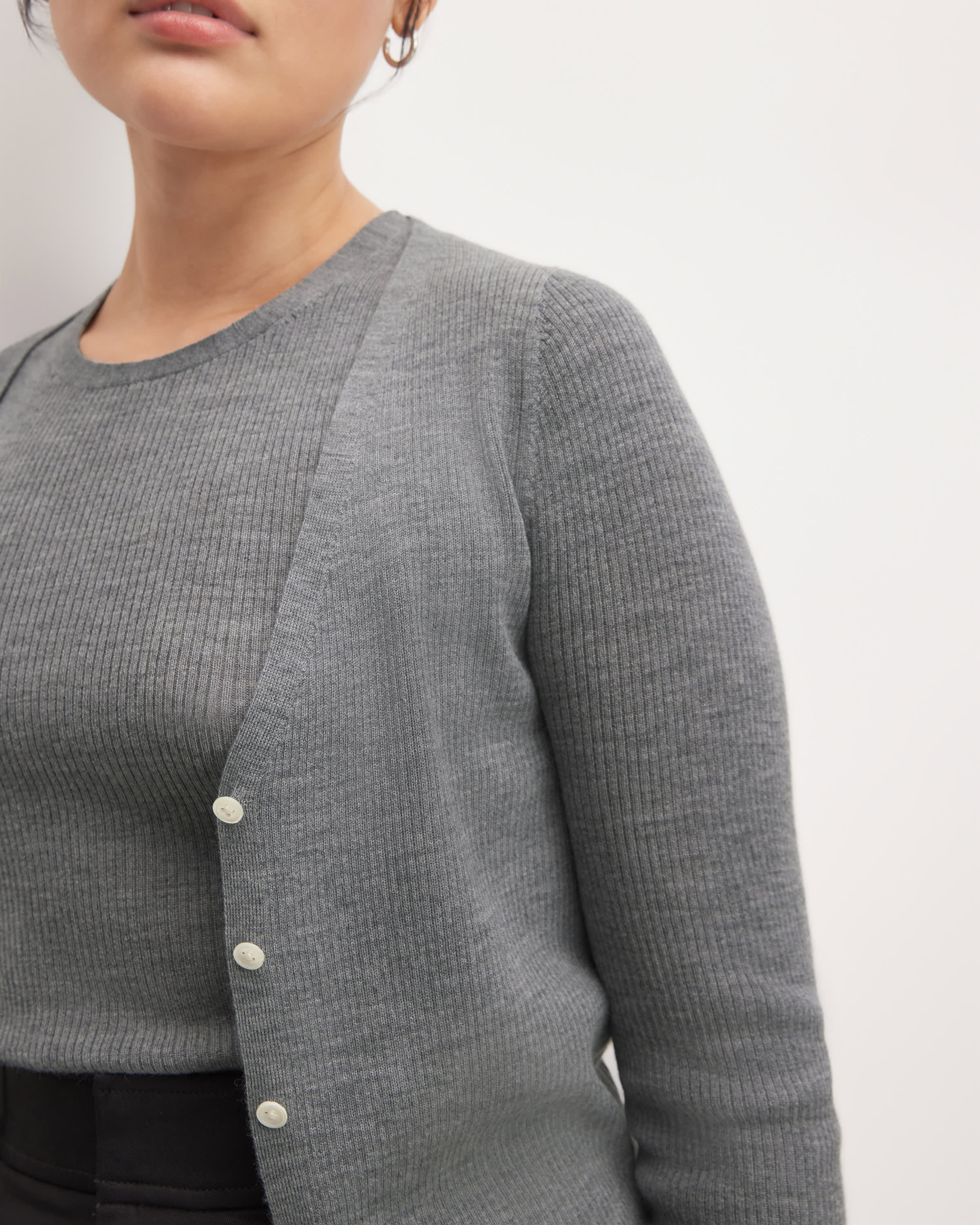 The Ultrafine Merino Ribbed Cardigan Heather Mid Grey – Everlane