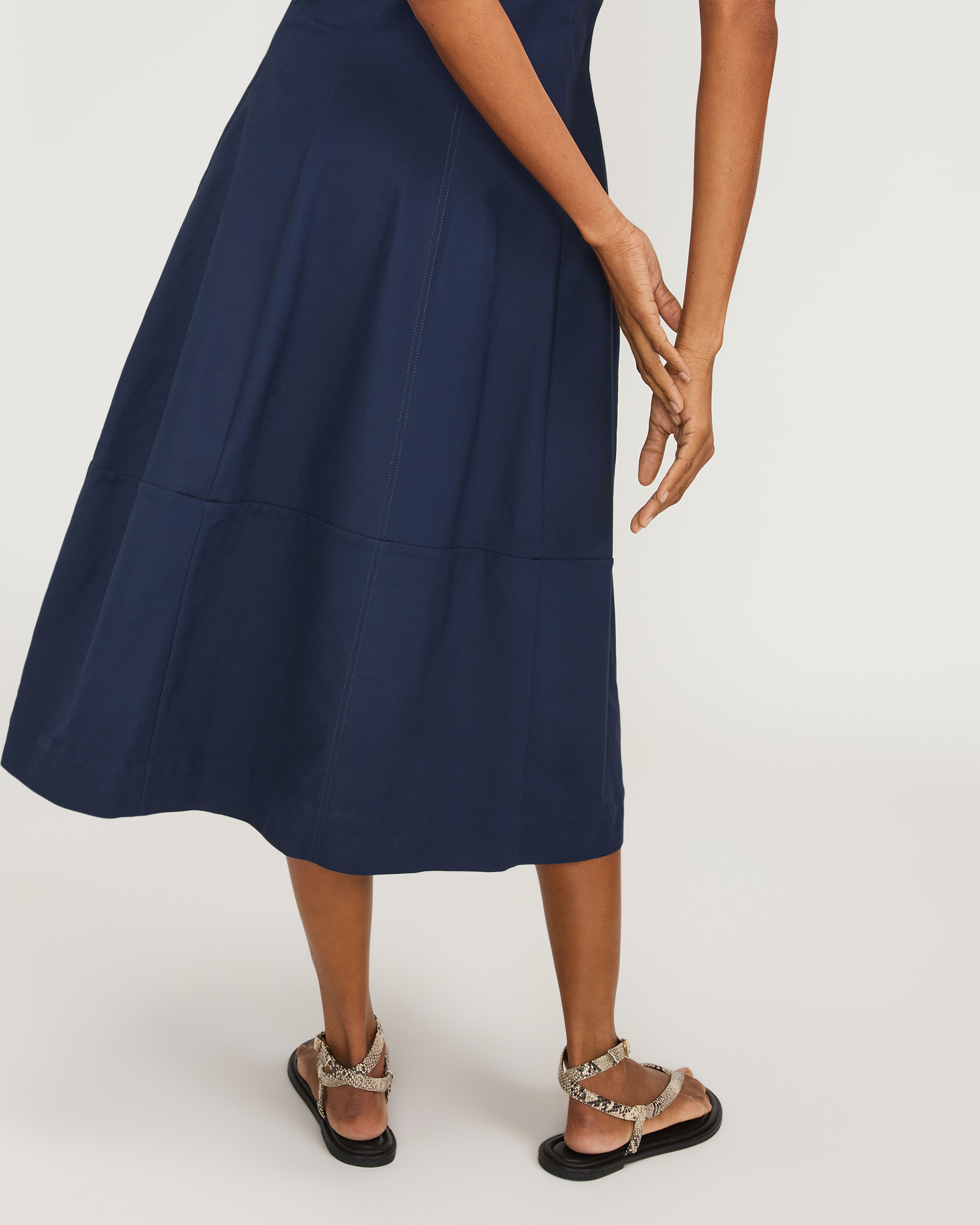 The Structured Cotton Bell Dress Navy – Everlane