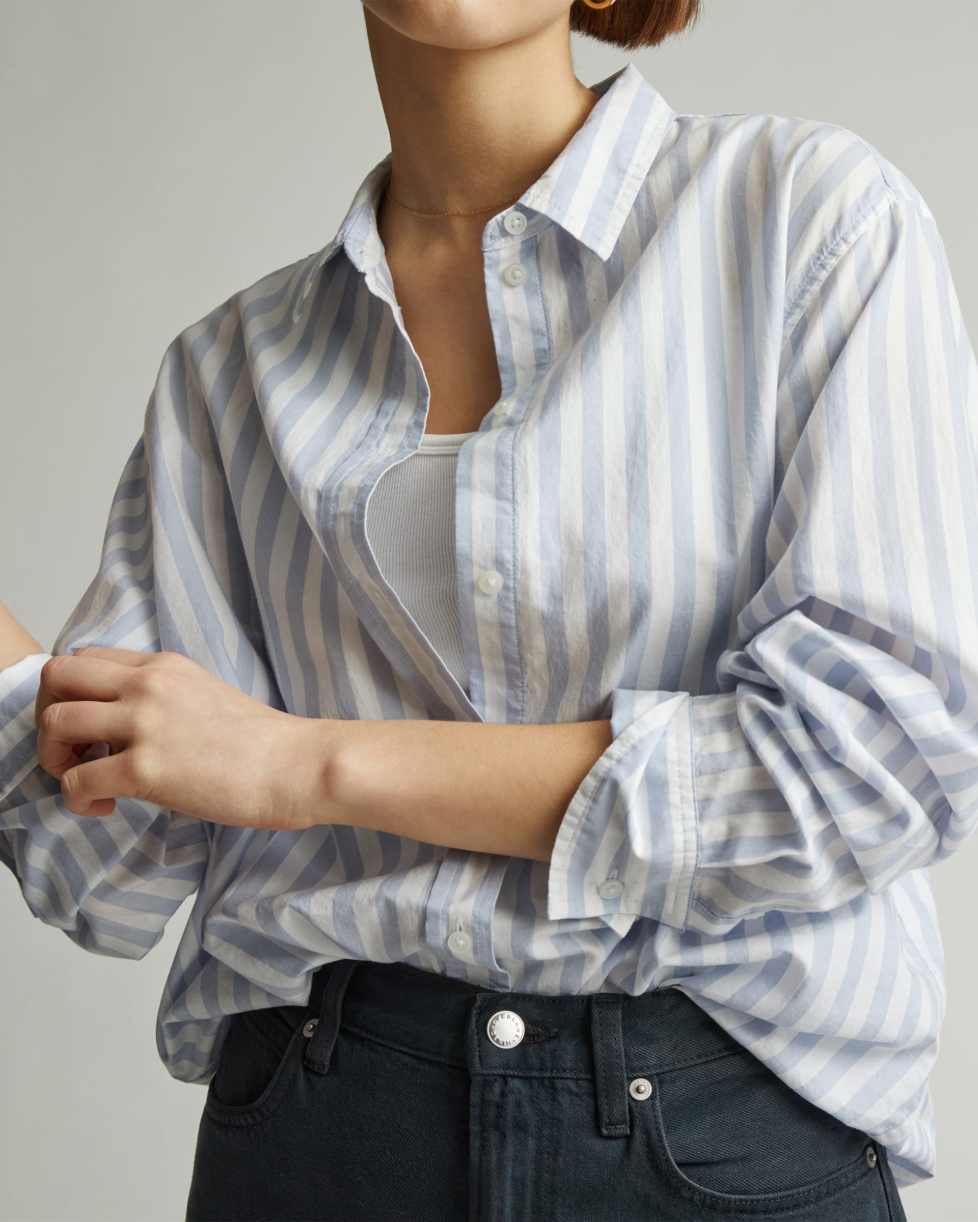 The Silky Cotton Relaxed Shirt Periwinkle / White – Everlane
