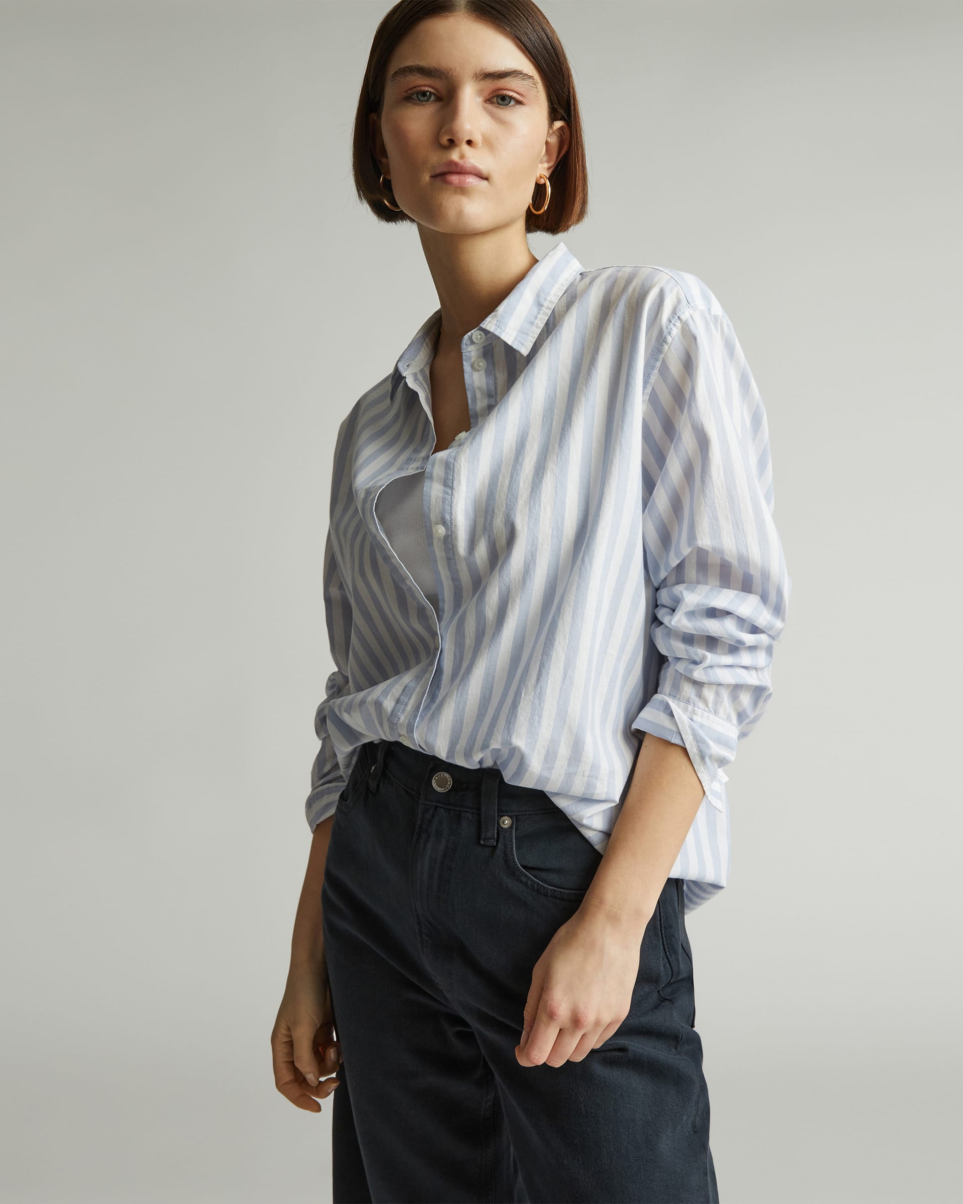 The Silky Cotton Relaxed Shirt Periwinkle / White – Everlane