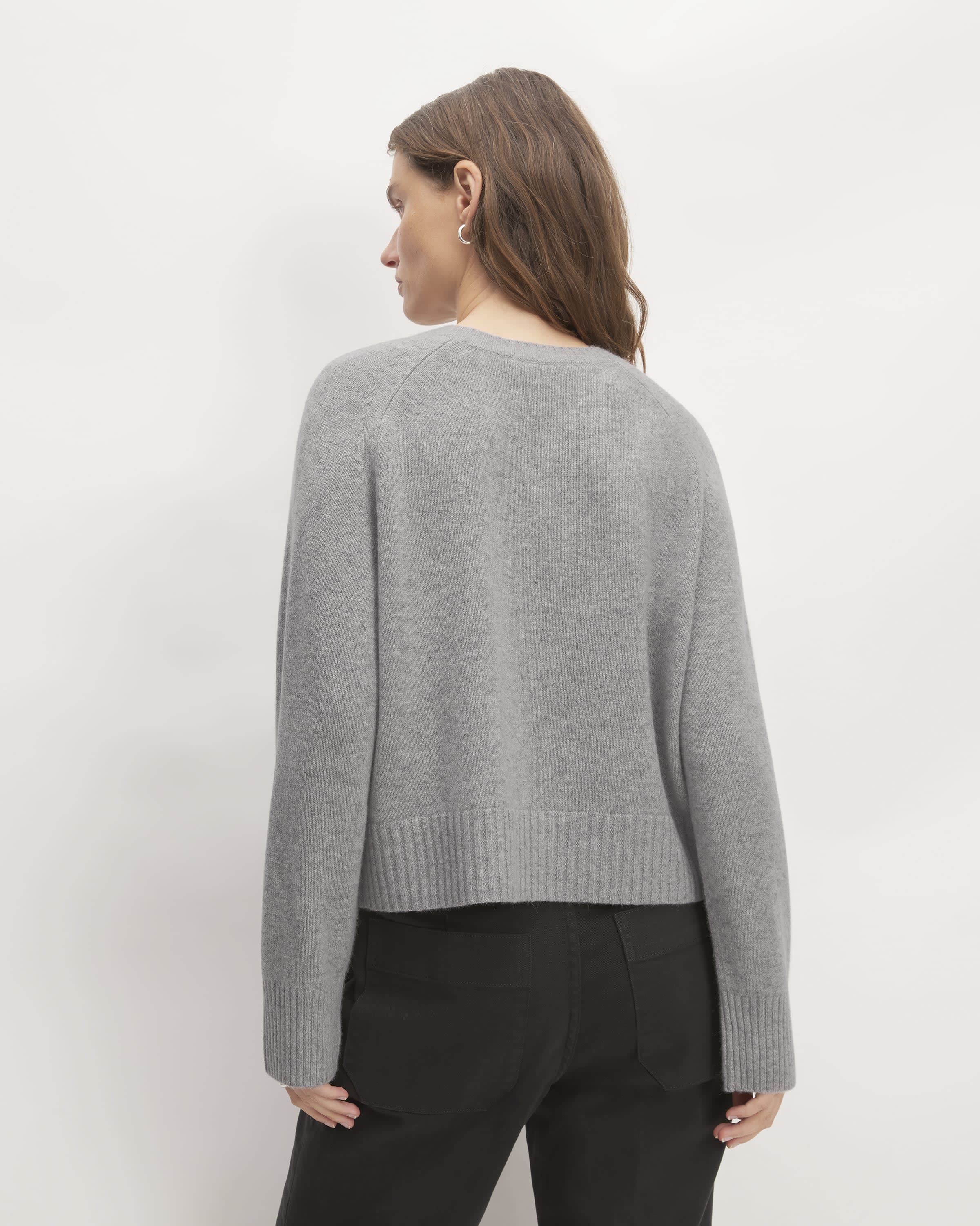 The Cashmere Boxy Crew Sweater Heathered Grey – Everlane