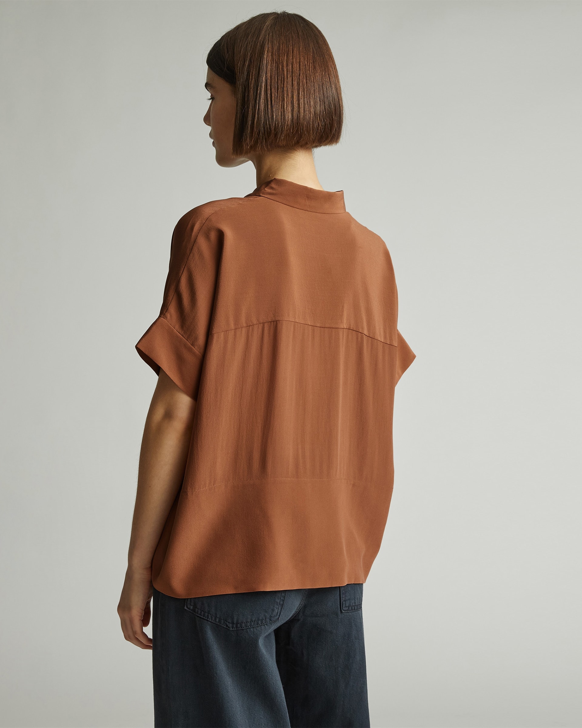 The Clean Silk Short-Sleeve Square Shirt Cocoa Brown – Everlane