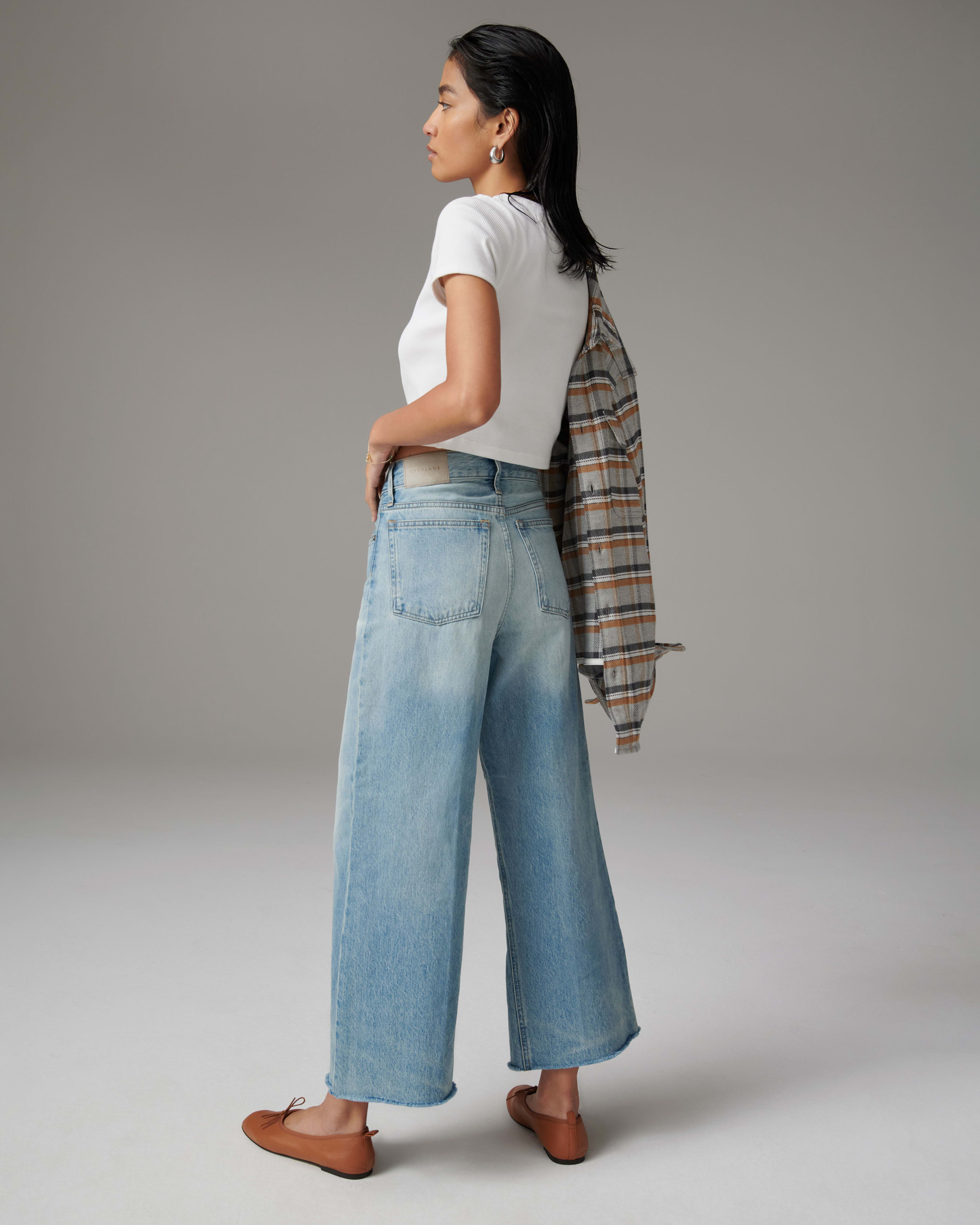 The Way-Wide Crop Jean Sunfade Light – Everlane