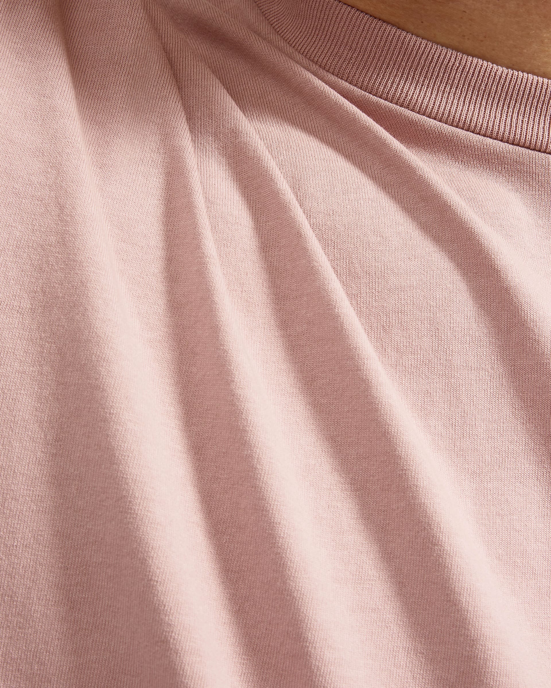 The Premium-Weight Relaxed Crew | Uniform Washed Faded Pink – Everlane