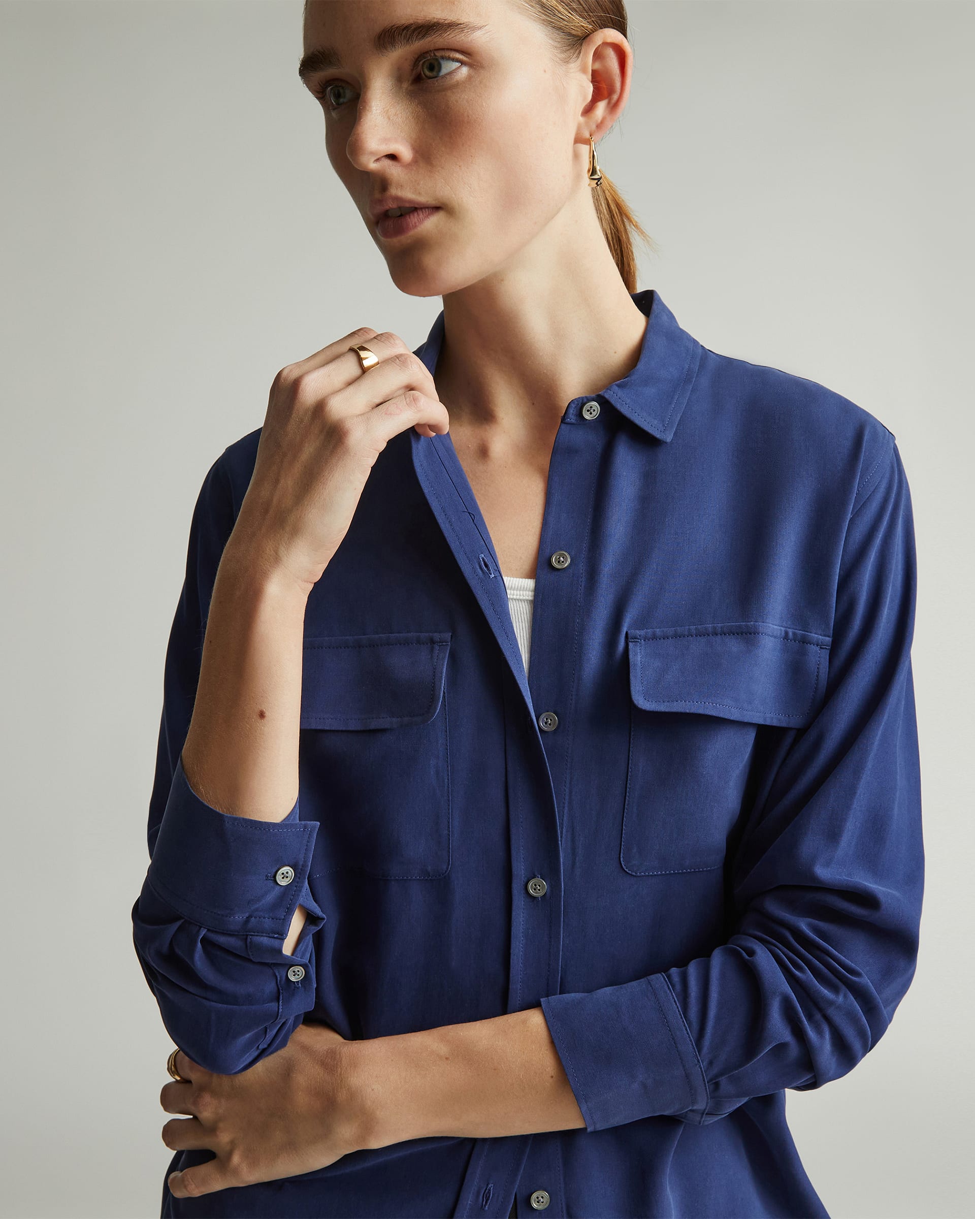 The Washable Silk Relaxed Shirt Ocean Cavern – Everlane